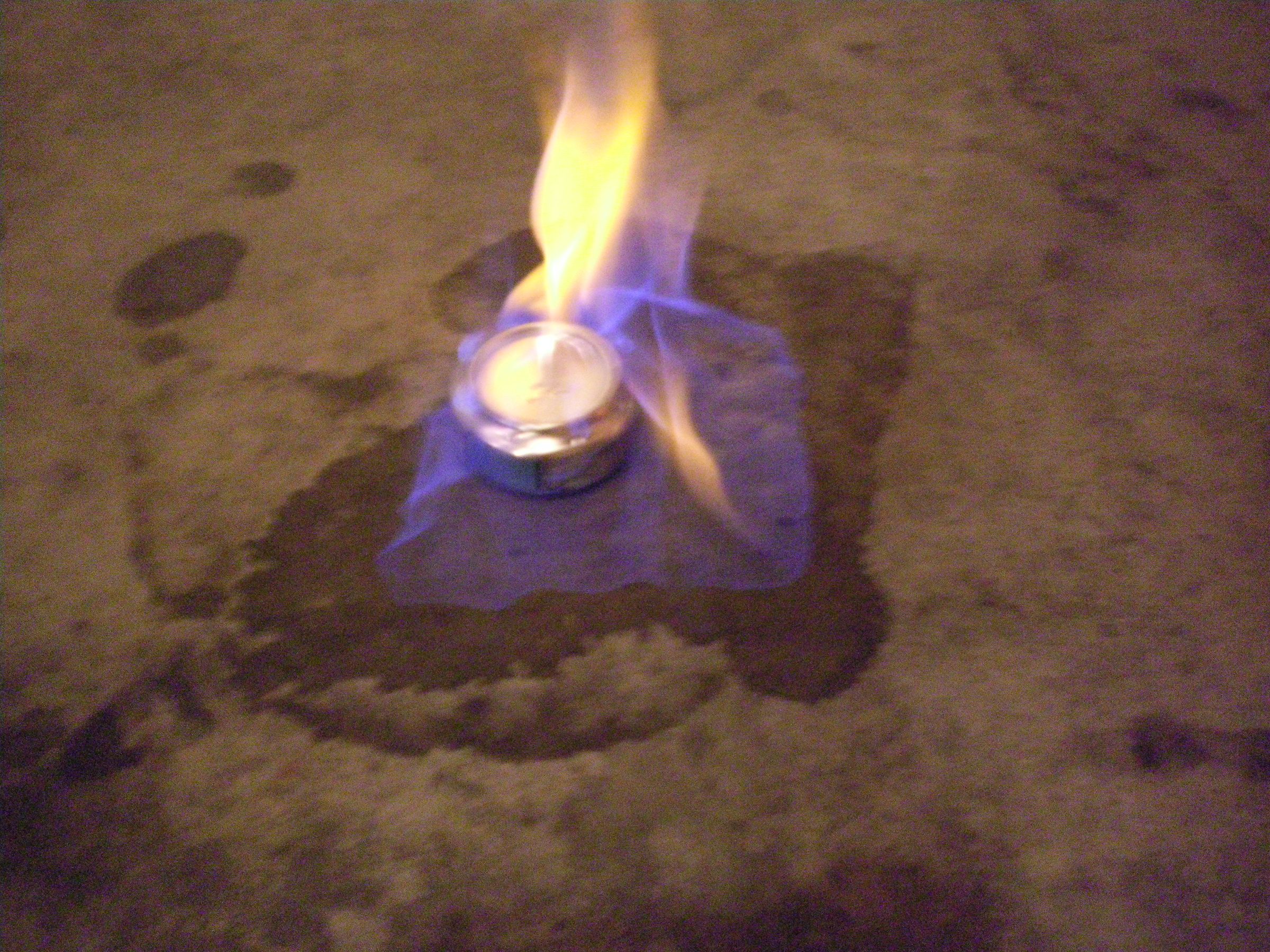 How to Make a Mini Stove (penny Stove) : 9 Steps - Instructables