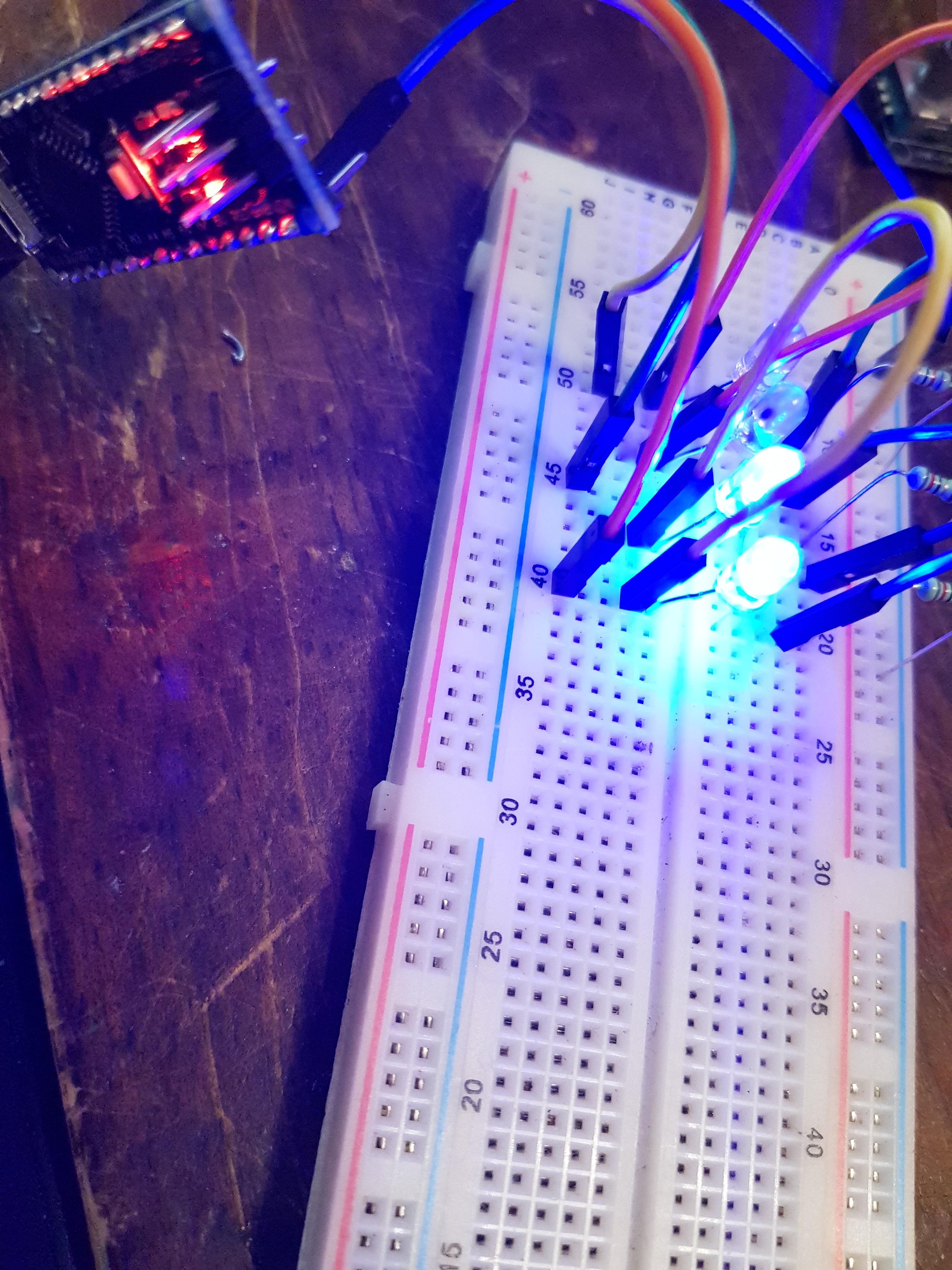 Simple Arduino L.E.D Police Lights : 4 Steps - Instructables