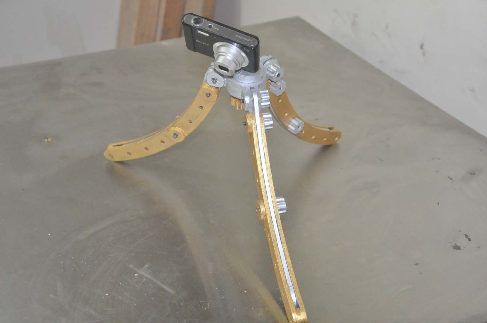 Home Made Tripod Camera Stand : 6 Steps (with Pictures) - Instructables