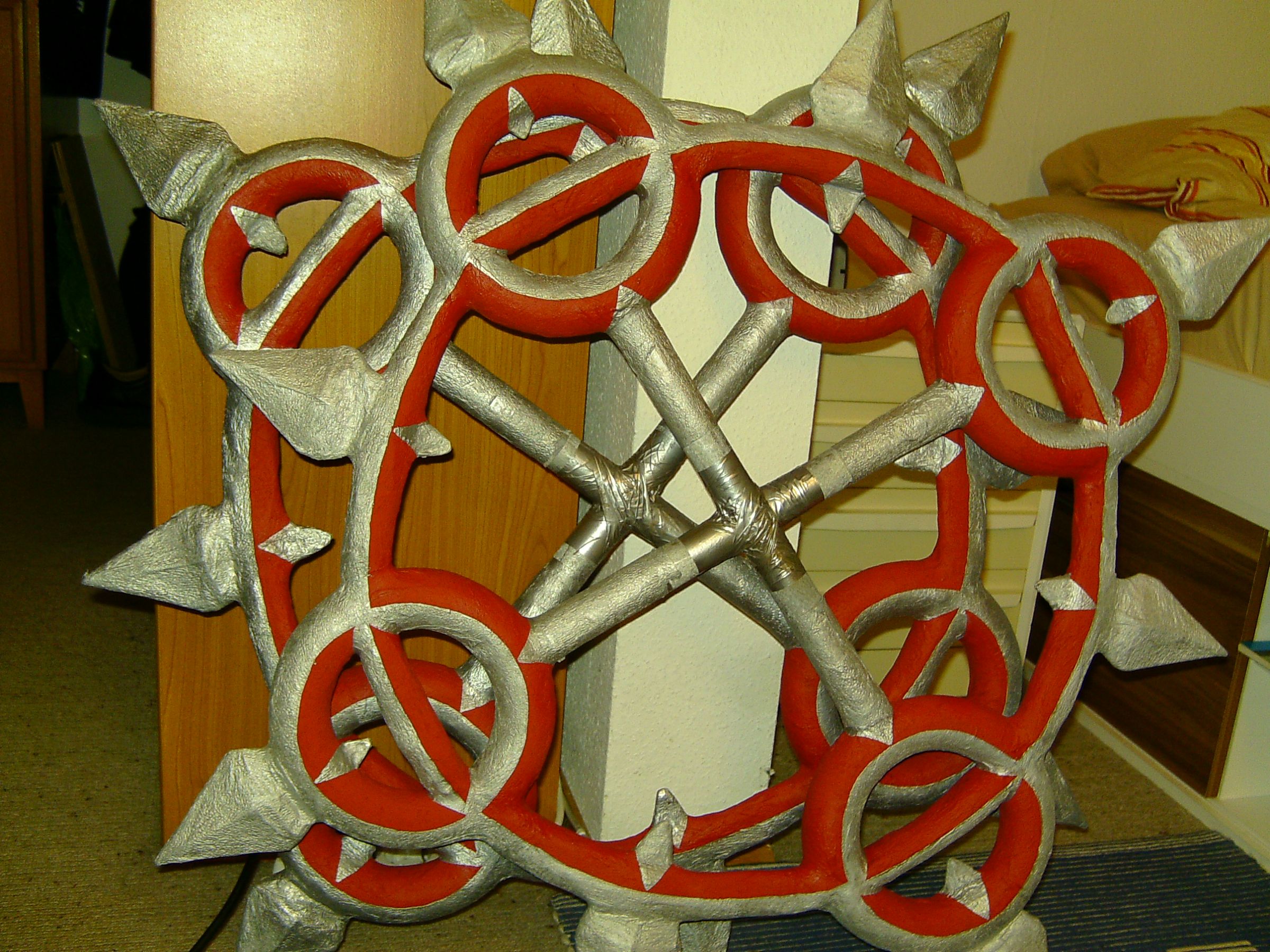 Axel Chakrams Tutorial (For Cosplay) : 5 Steps - Instructables