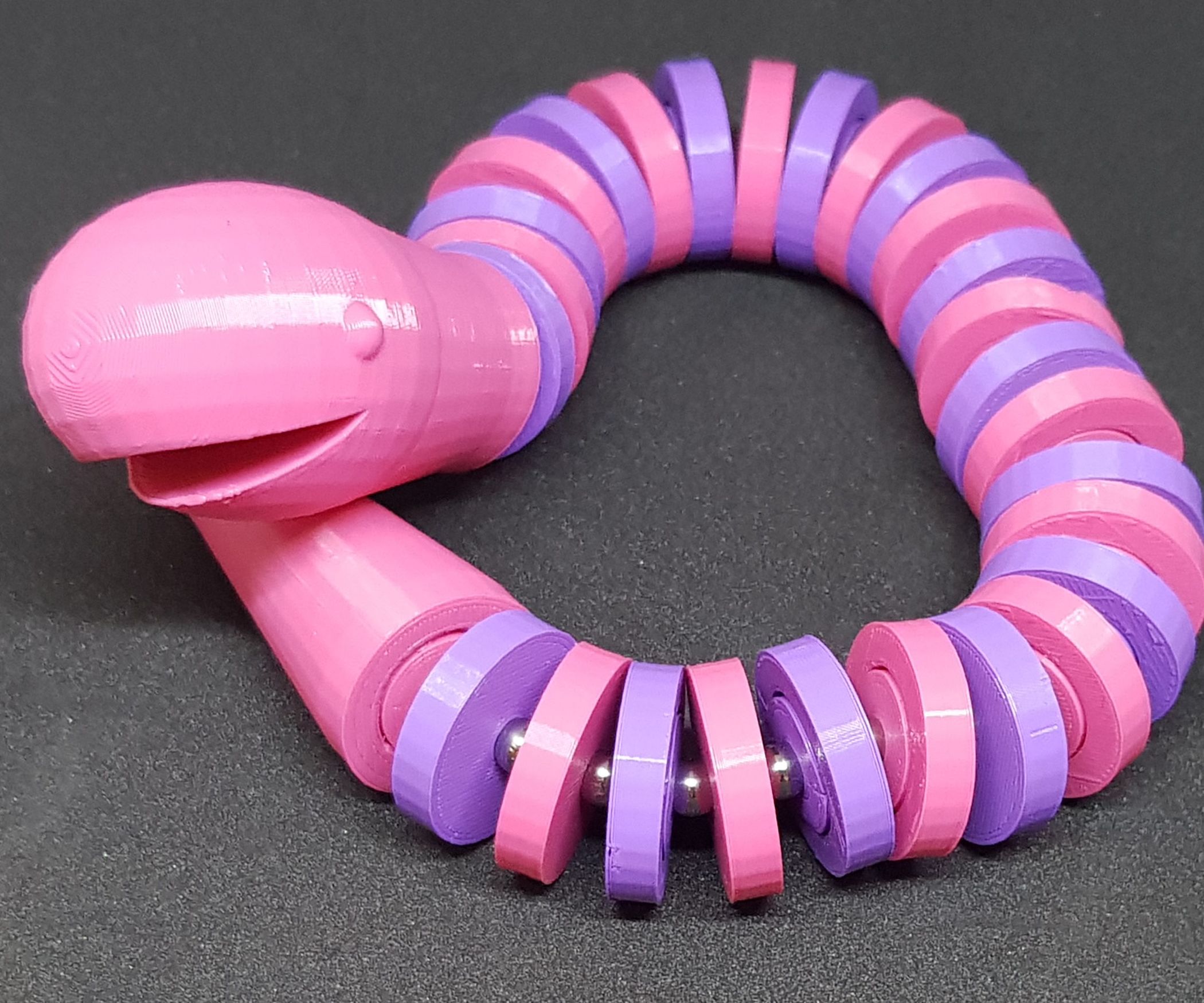 Wormbert, the 3D-printed, Magnetic Jointed Snake (with Pictures ...