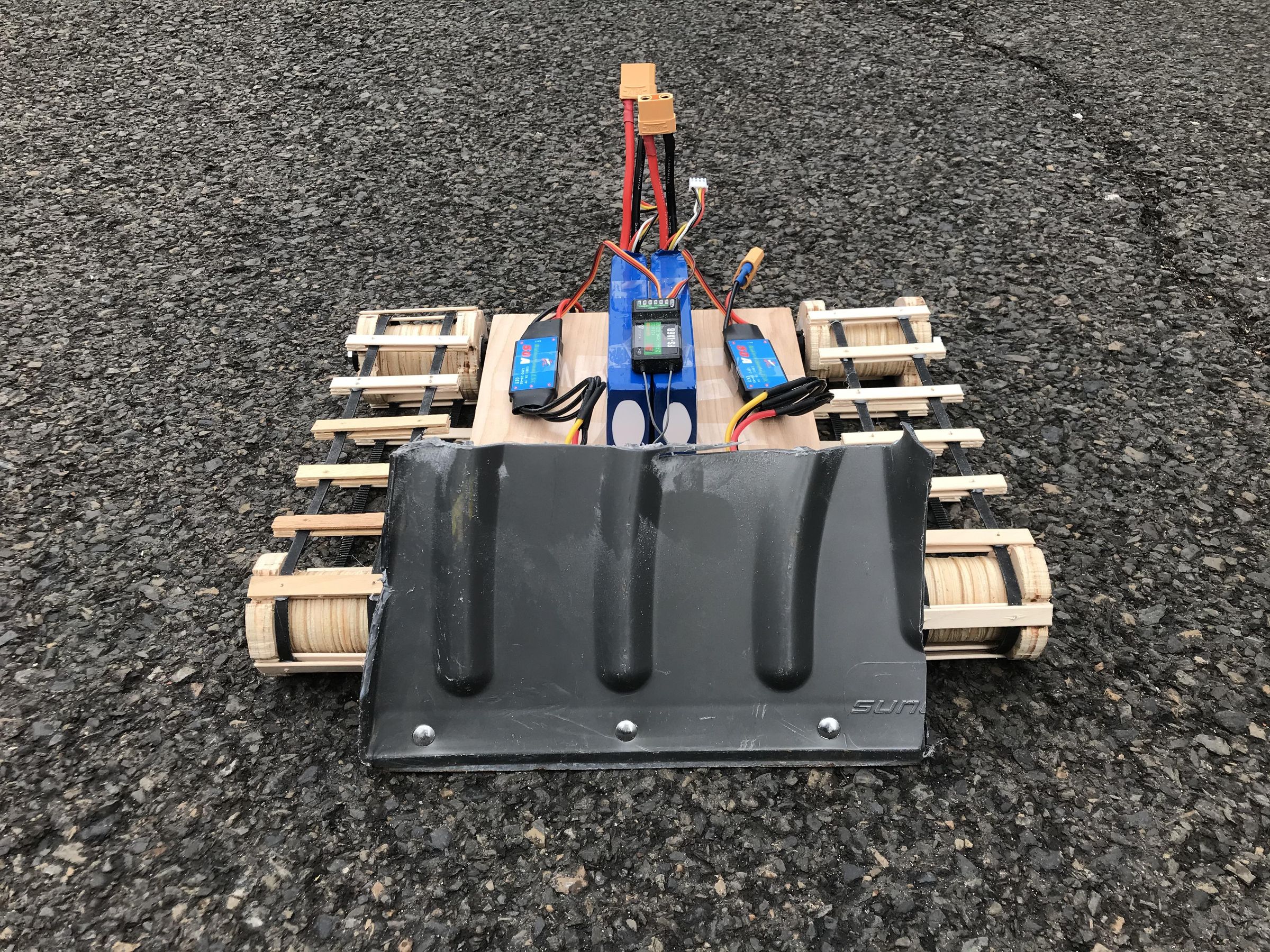 RC Tank/Snow Plow : 12 Steps - Instructables