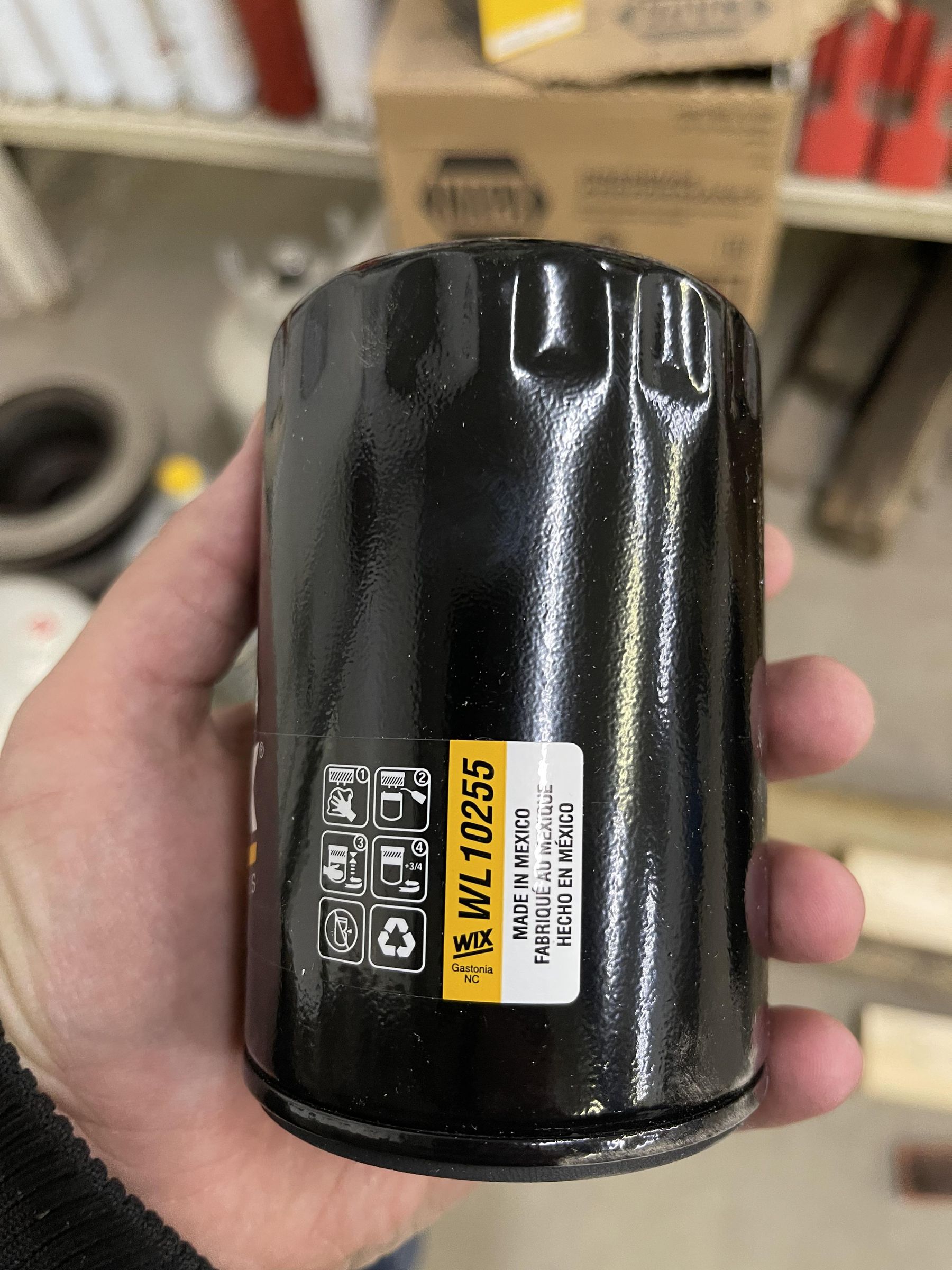 How to Change Oil : 6 Steps (with Pictures) - Instructables