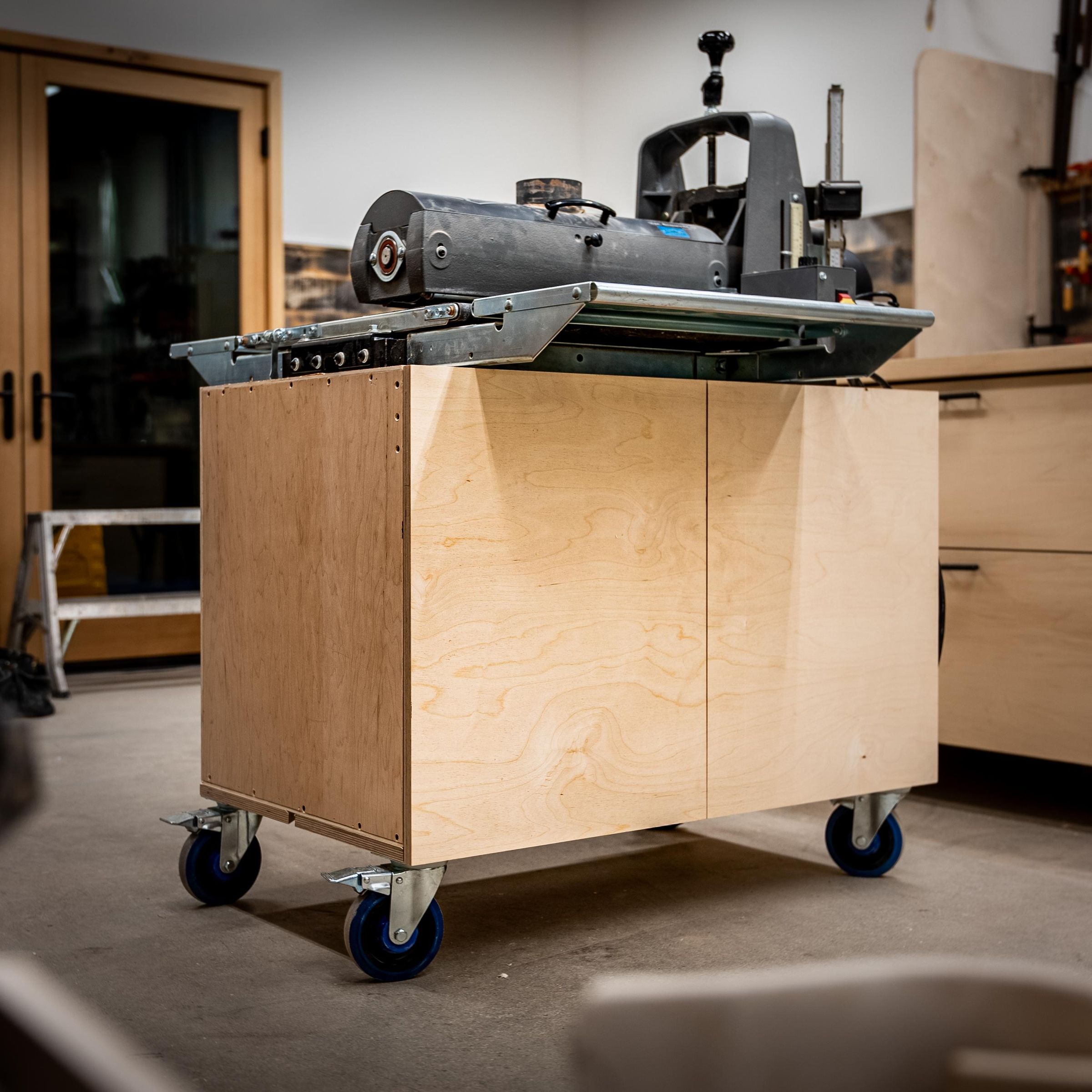 Heavy Duty Rolling Tool Base : 21 Steps (with Pictures) - Instructables