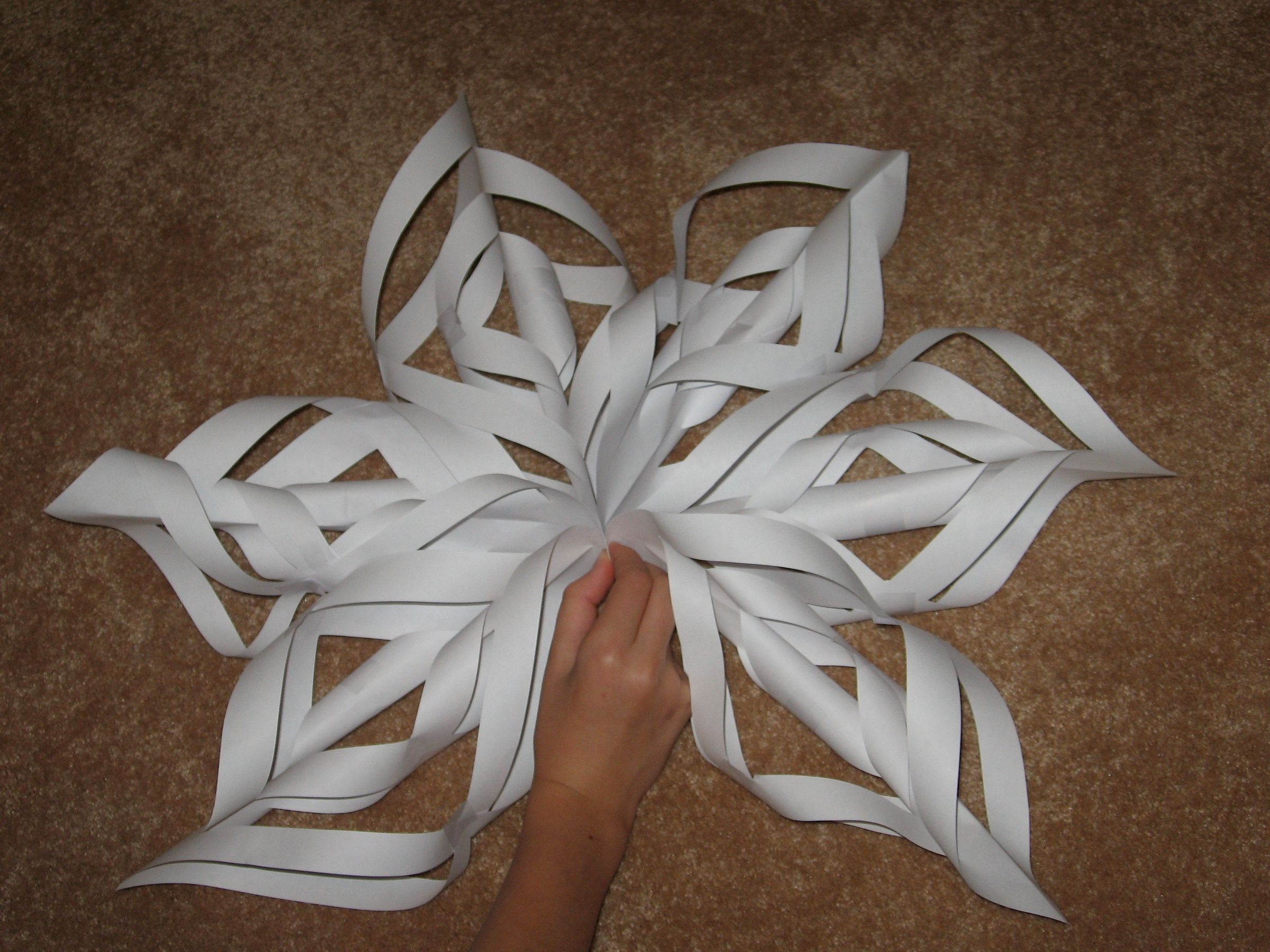 Super-cool Easy 6 Pointed Snowflake : 7 Steps - Instructables