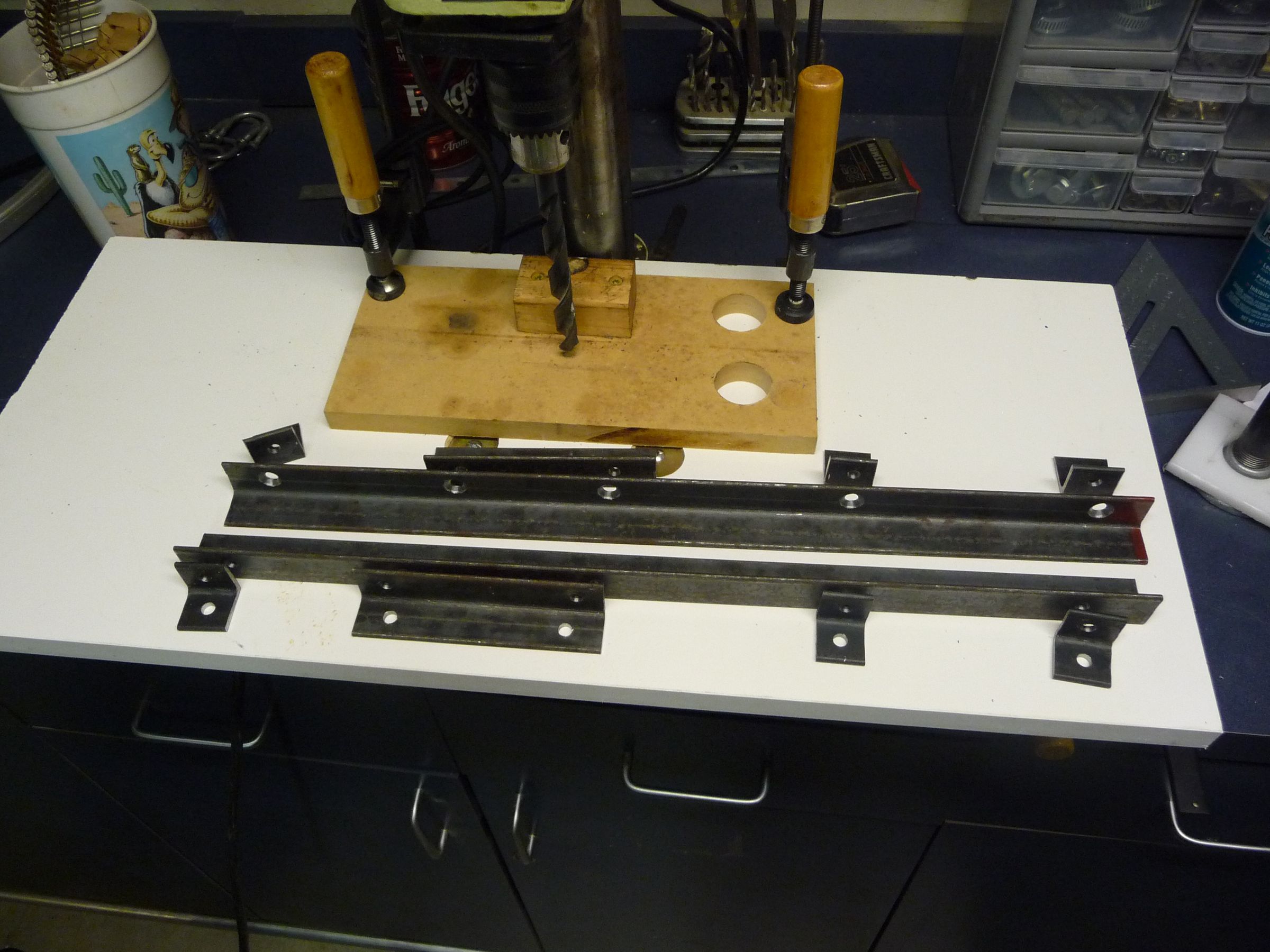 Sliding Ceiling TV Mount : 9 Steps (with Pictures) - Instructables