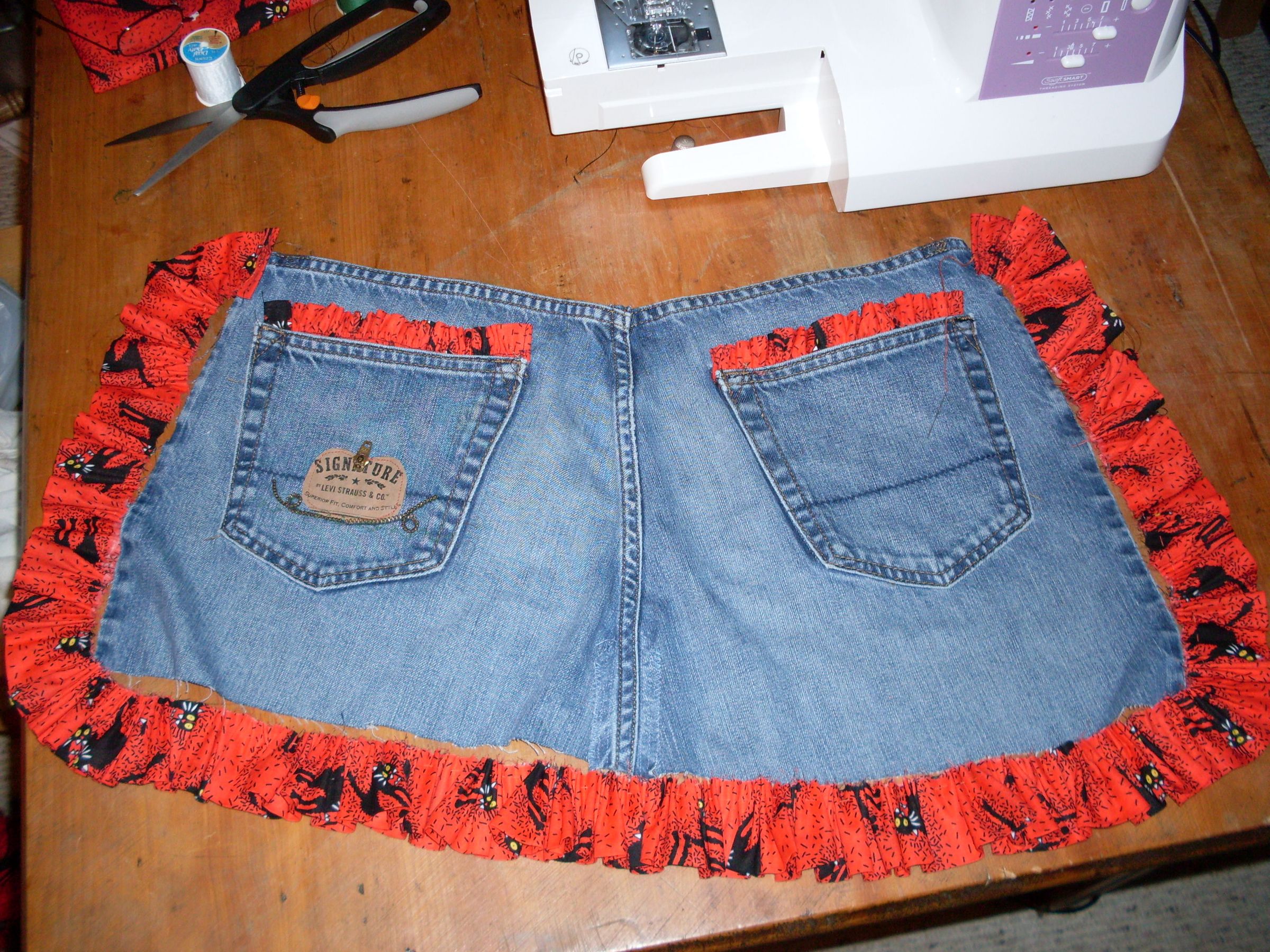 Jeans Apron : 10 Steps (with Pictures) - Instructables