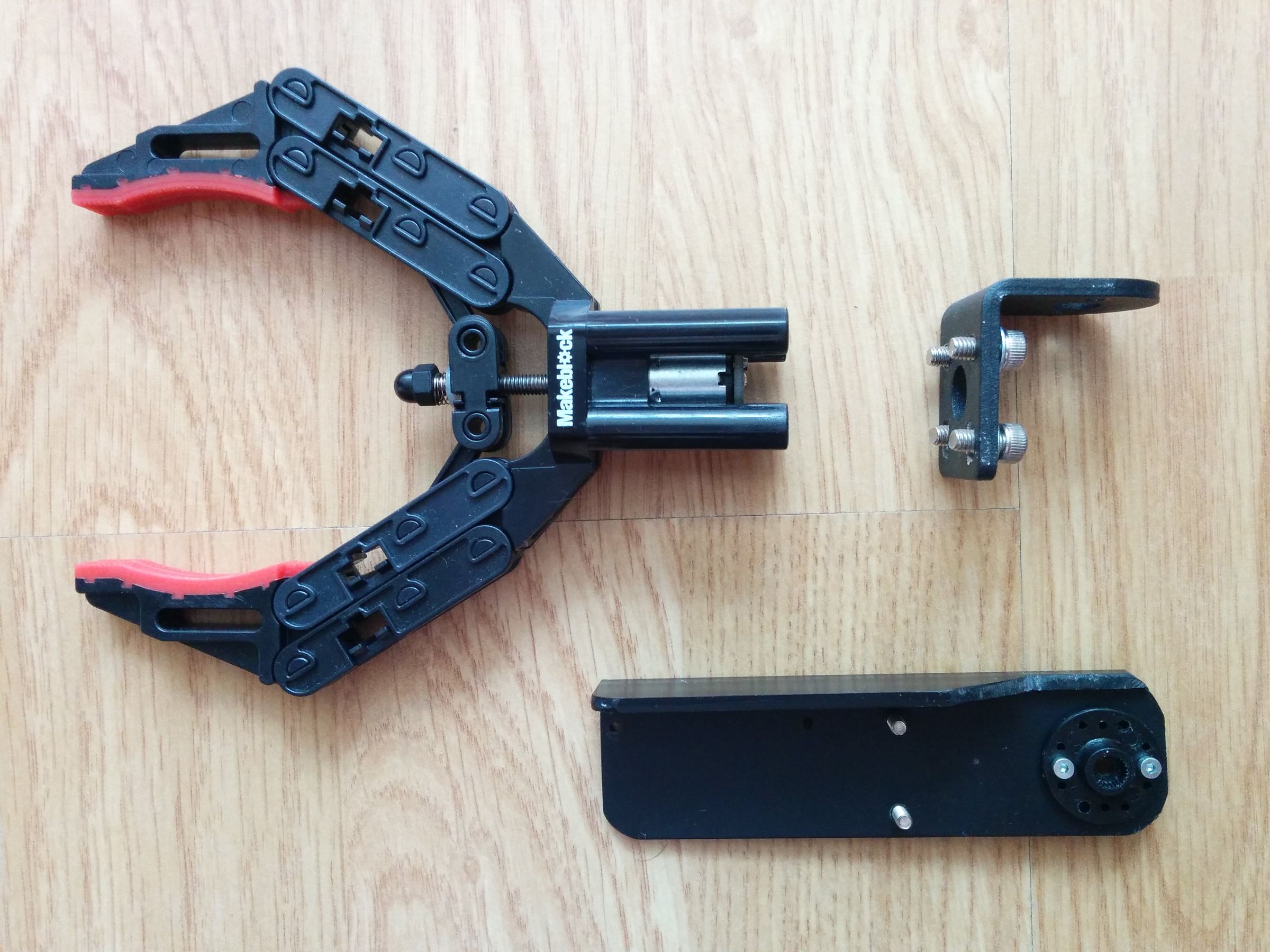 Remote Controlled Smart Robotic Arm : 6 Steps - Instructables