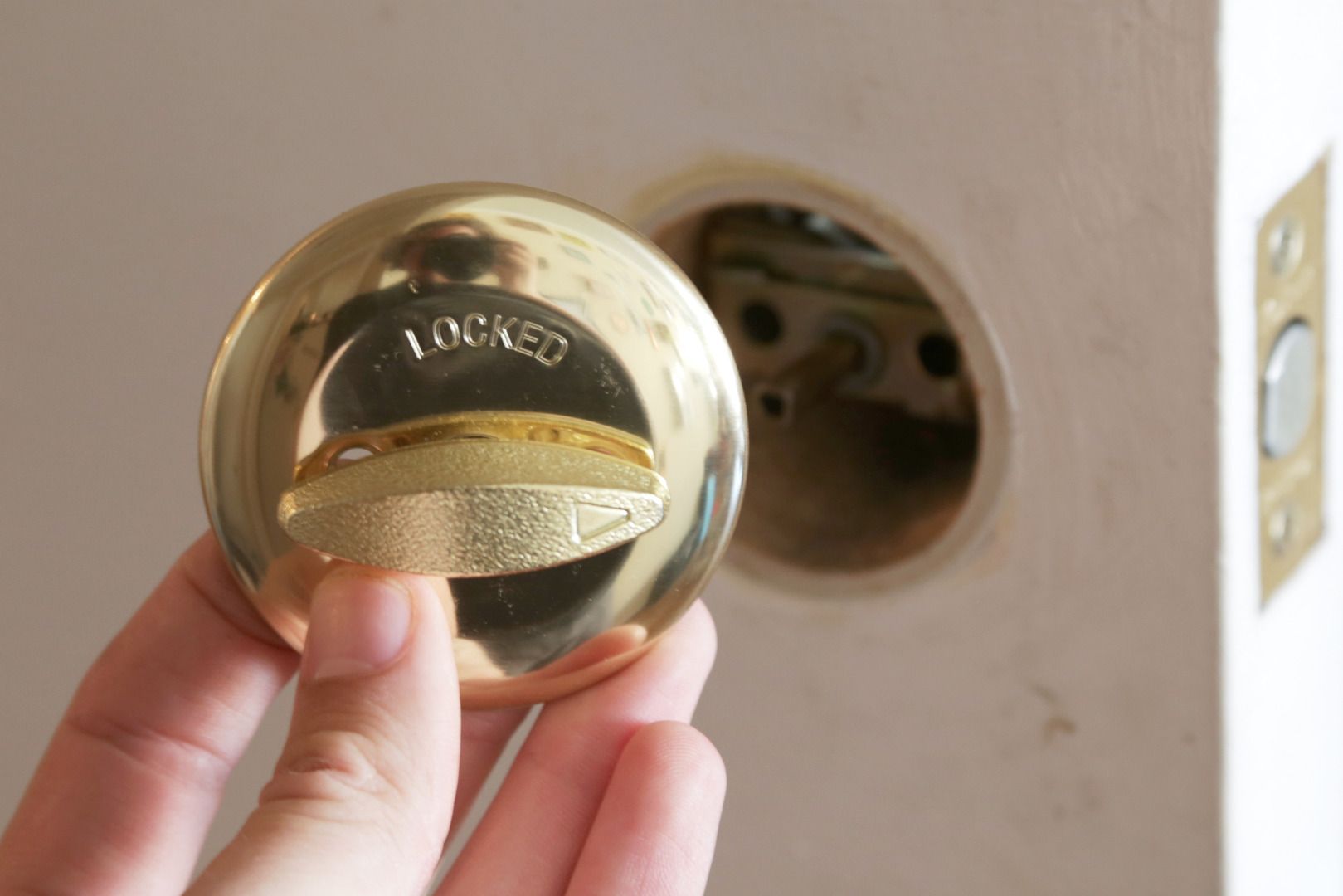 How to Change a Lock : 6 Steps (with Pictures) - Instructables