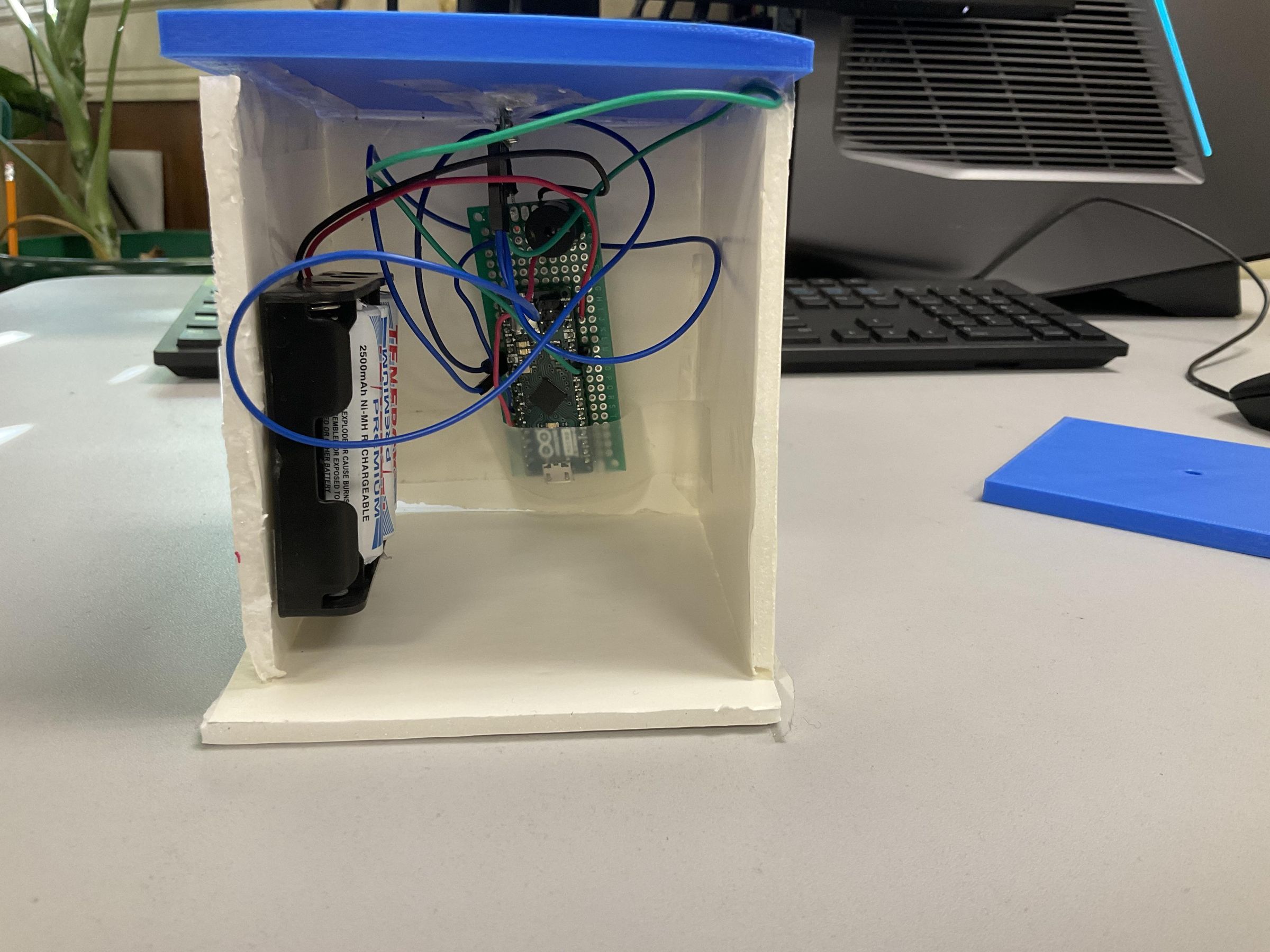 Motion Activated Alarm : 8 Steps - Instructables