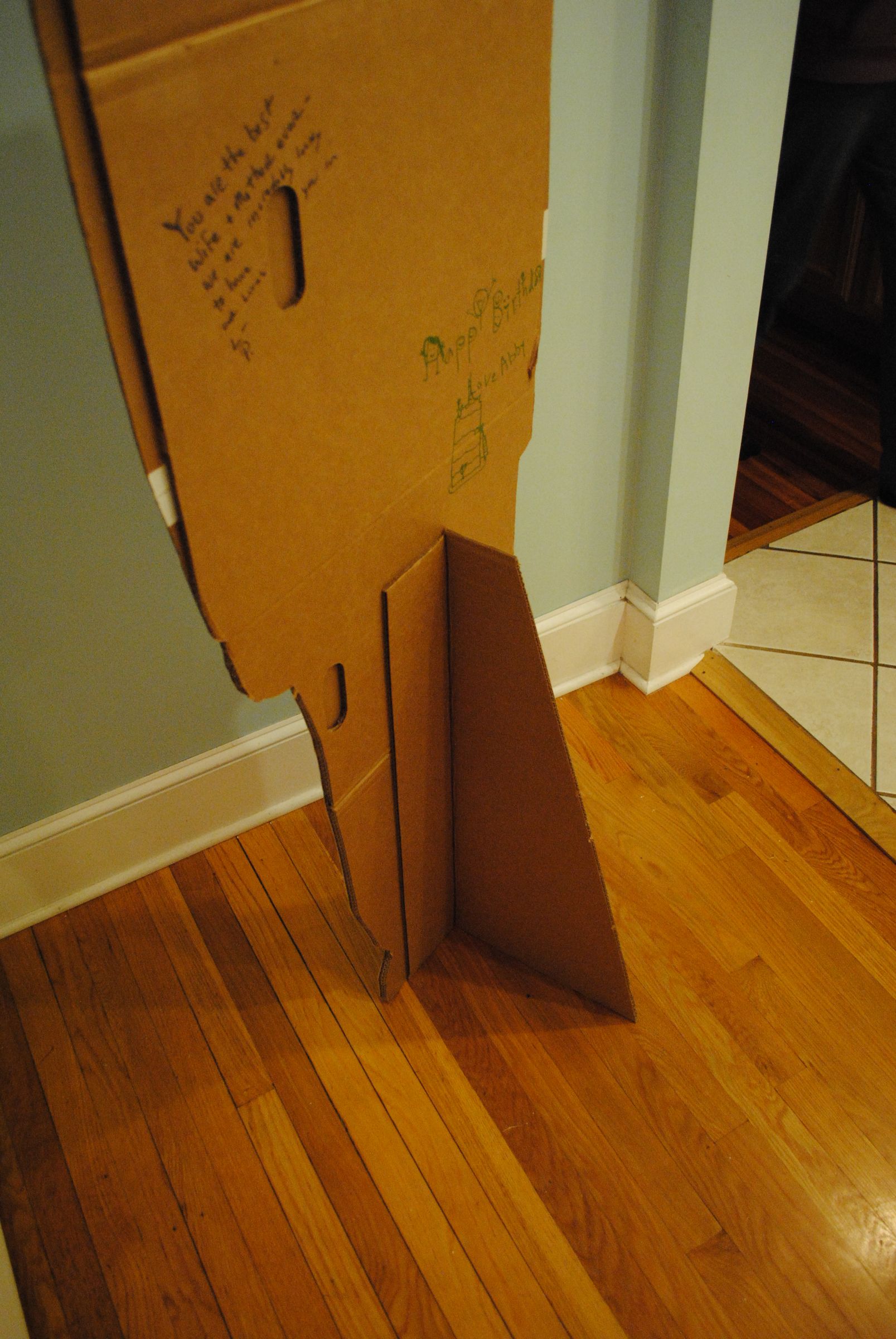 Celebrity Crush Cardboard Cutout : 5 Steps - Instructables