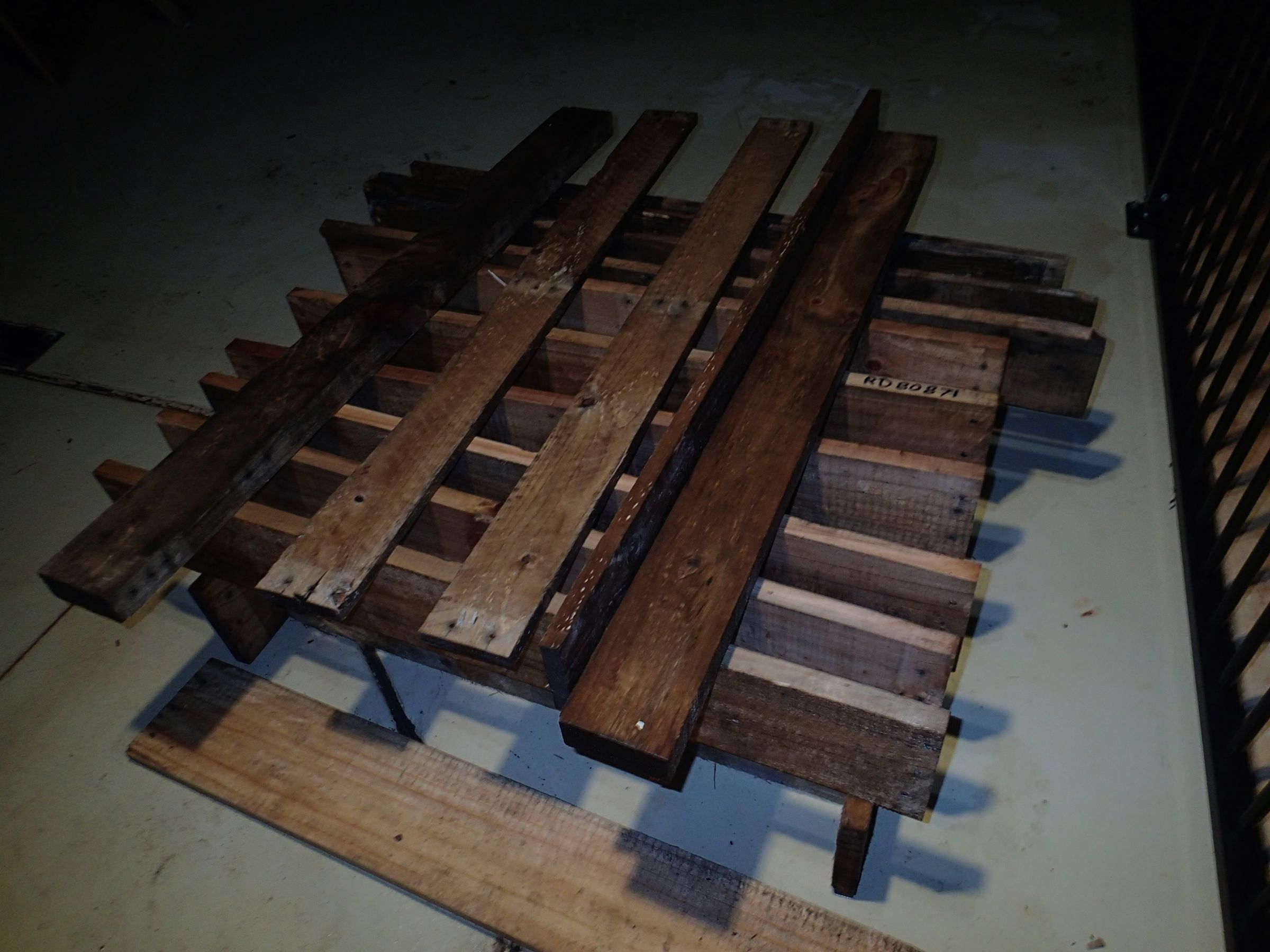 Pallet Cleaning : 4 Steps - Instructables