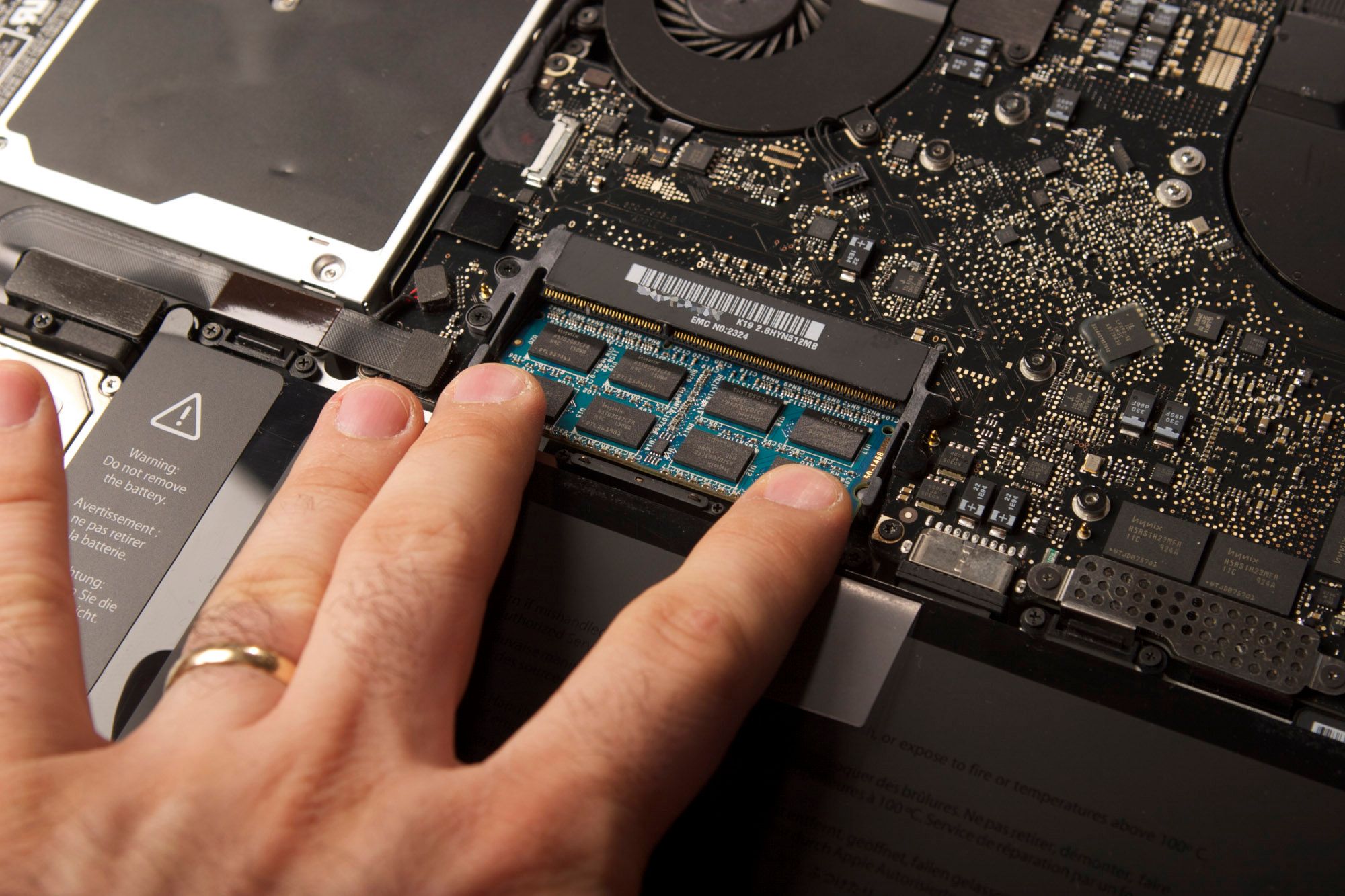 Upgrading RAM in Your MacBook Pro 13" or 15" : 19 Steps (with Pictures ...
