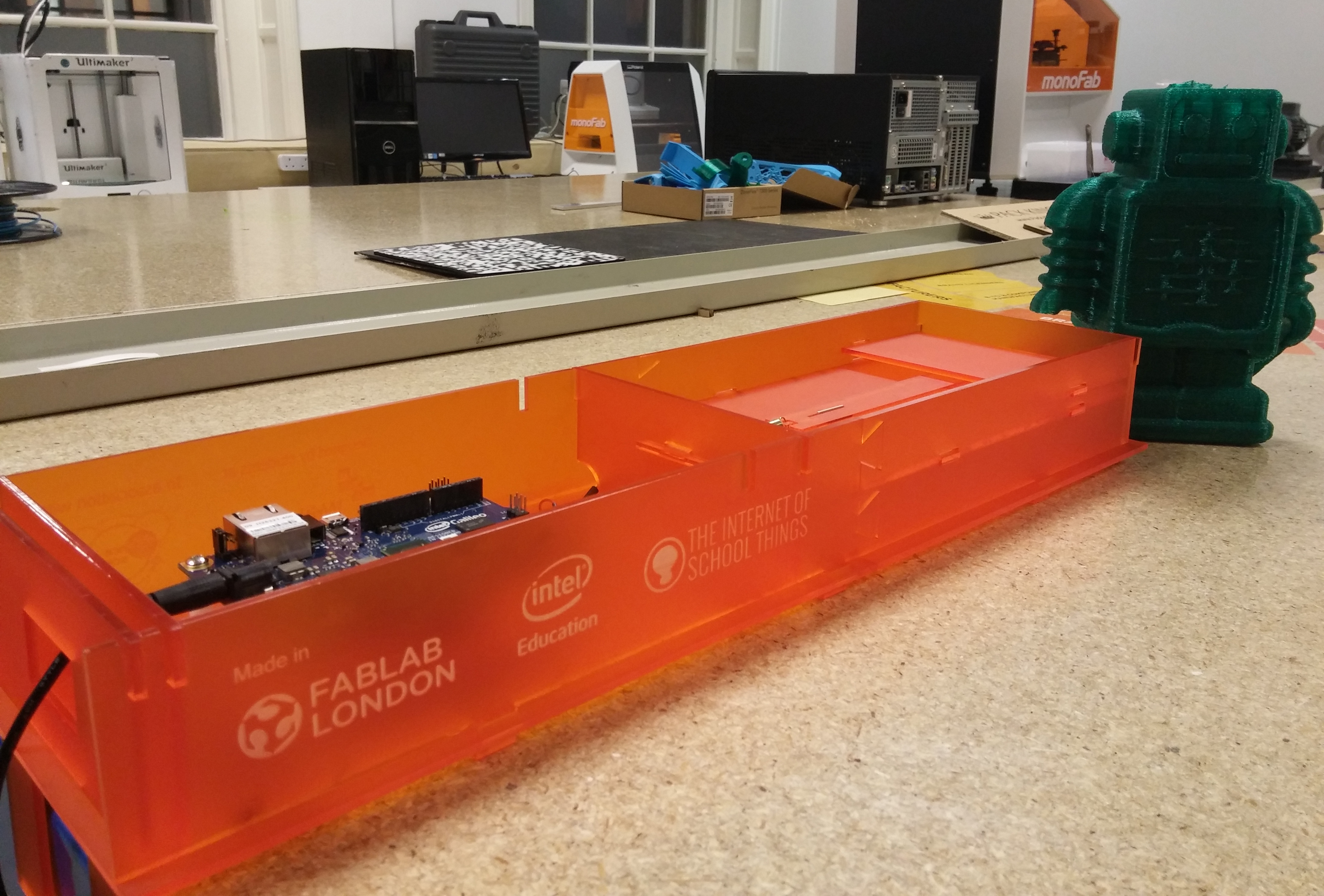 RoboTug: Robot Strength-o-meter : 5 Steps - Instructables