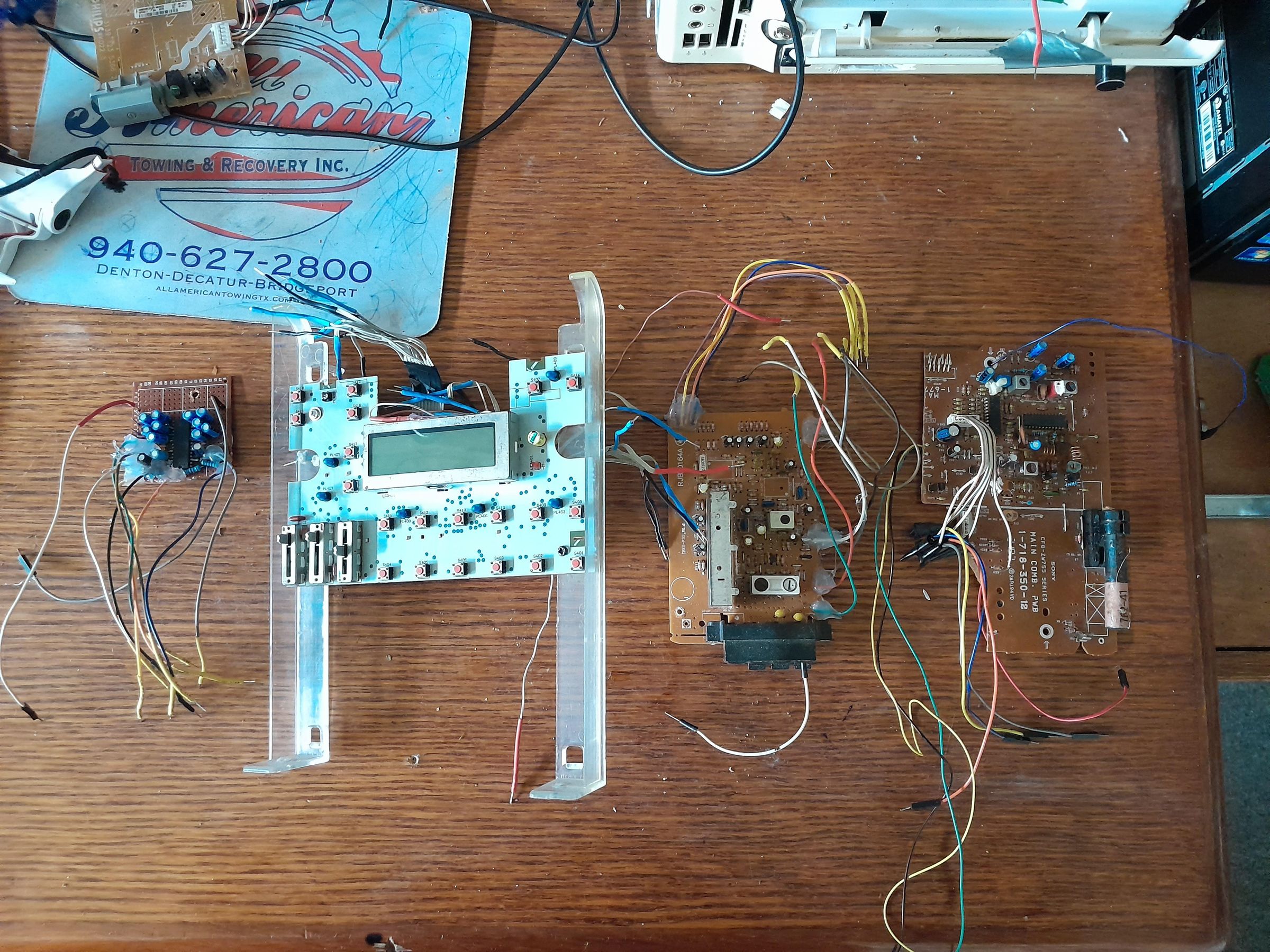Sanyo CCB (Computer Control Bus) : 7 Steps - Instructables