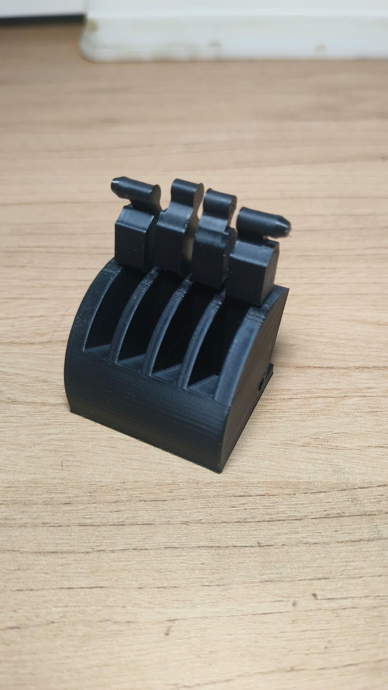 Airbus A380 Mini Throttle Fidget Toy - Instructables