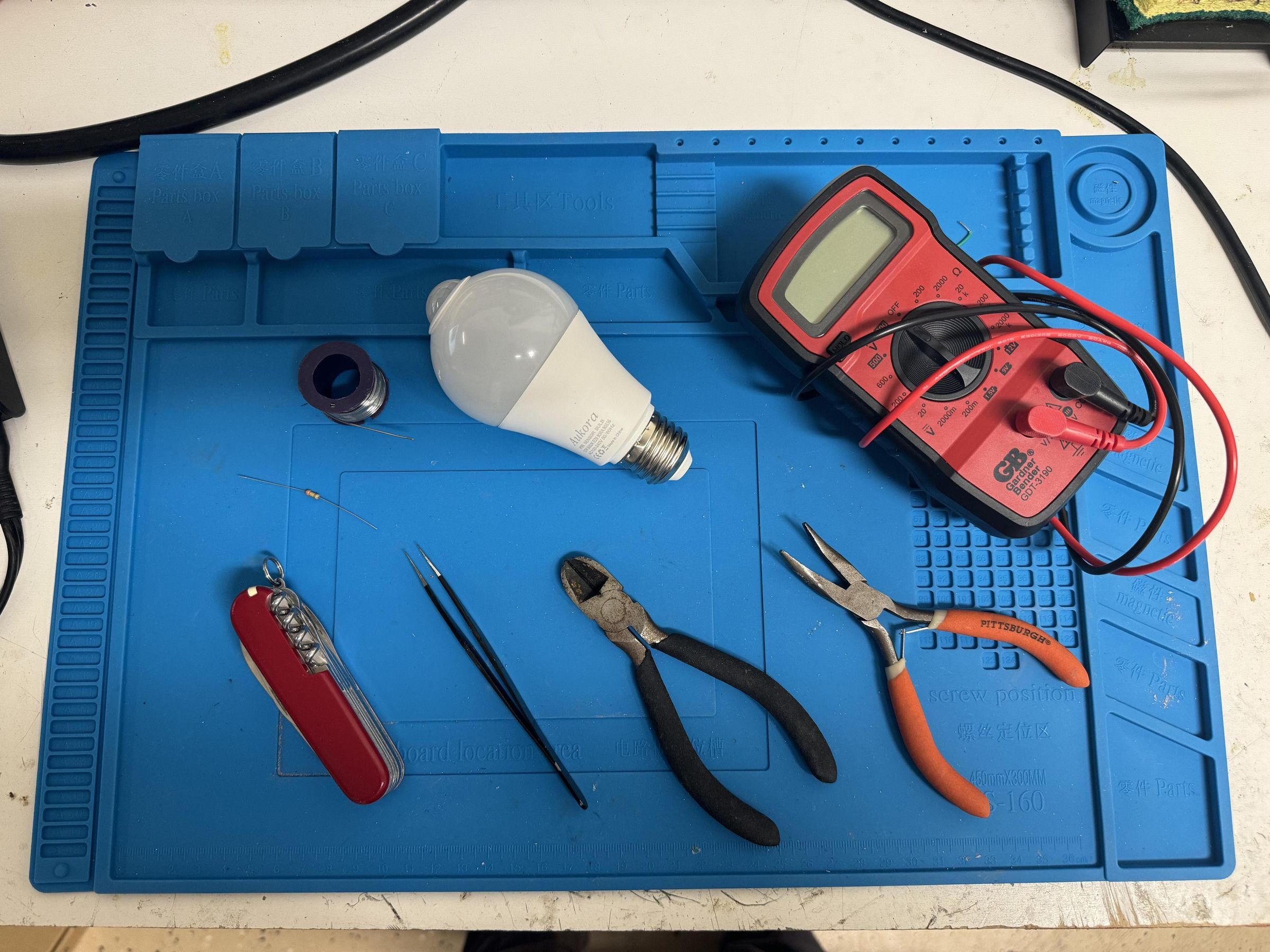 Upcycled Lighting: Extend Your Motion-Activated LED's On-Time : 9 Steps ...