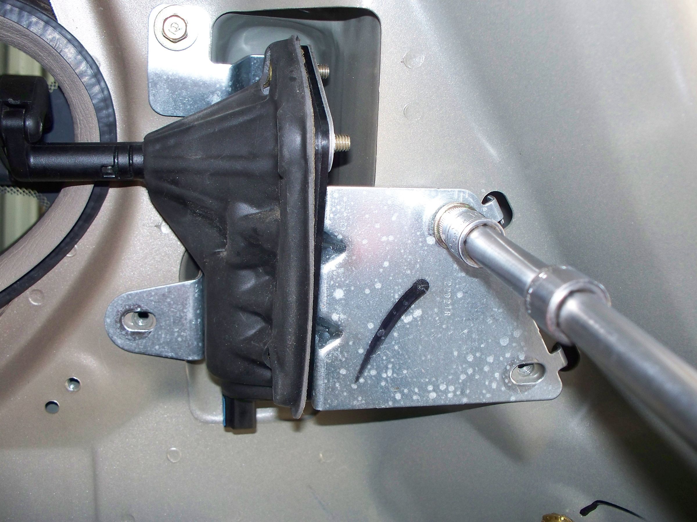 Honda Odyssey Rear Window Motor Repair : 8 Steps - Instructables