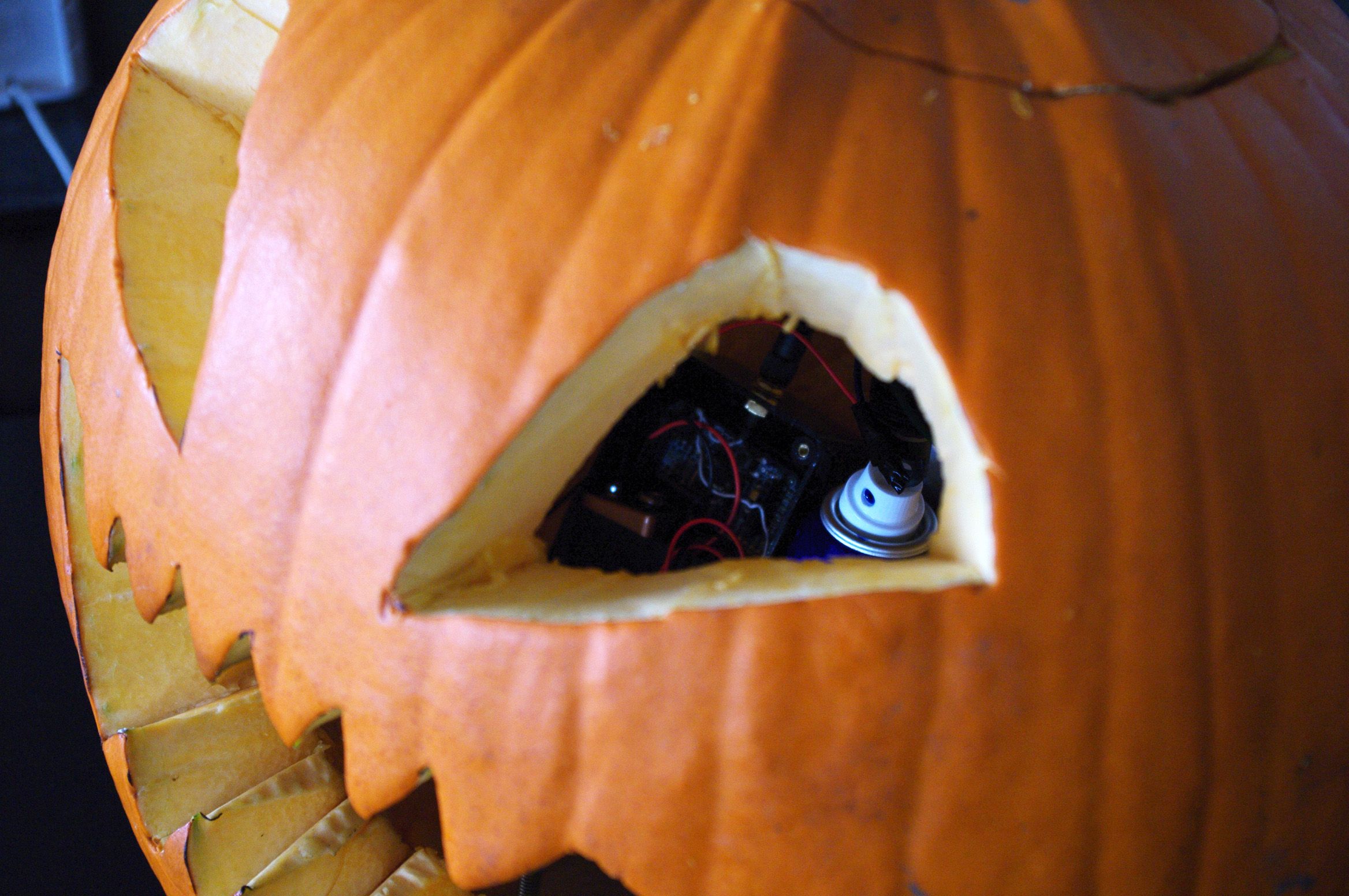 Flamethrowing Jack-O'-Lantern : 25 Steps (with Pictures) - Instructables