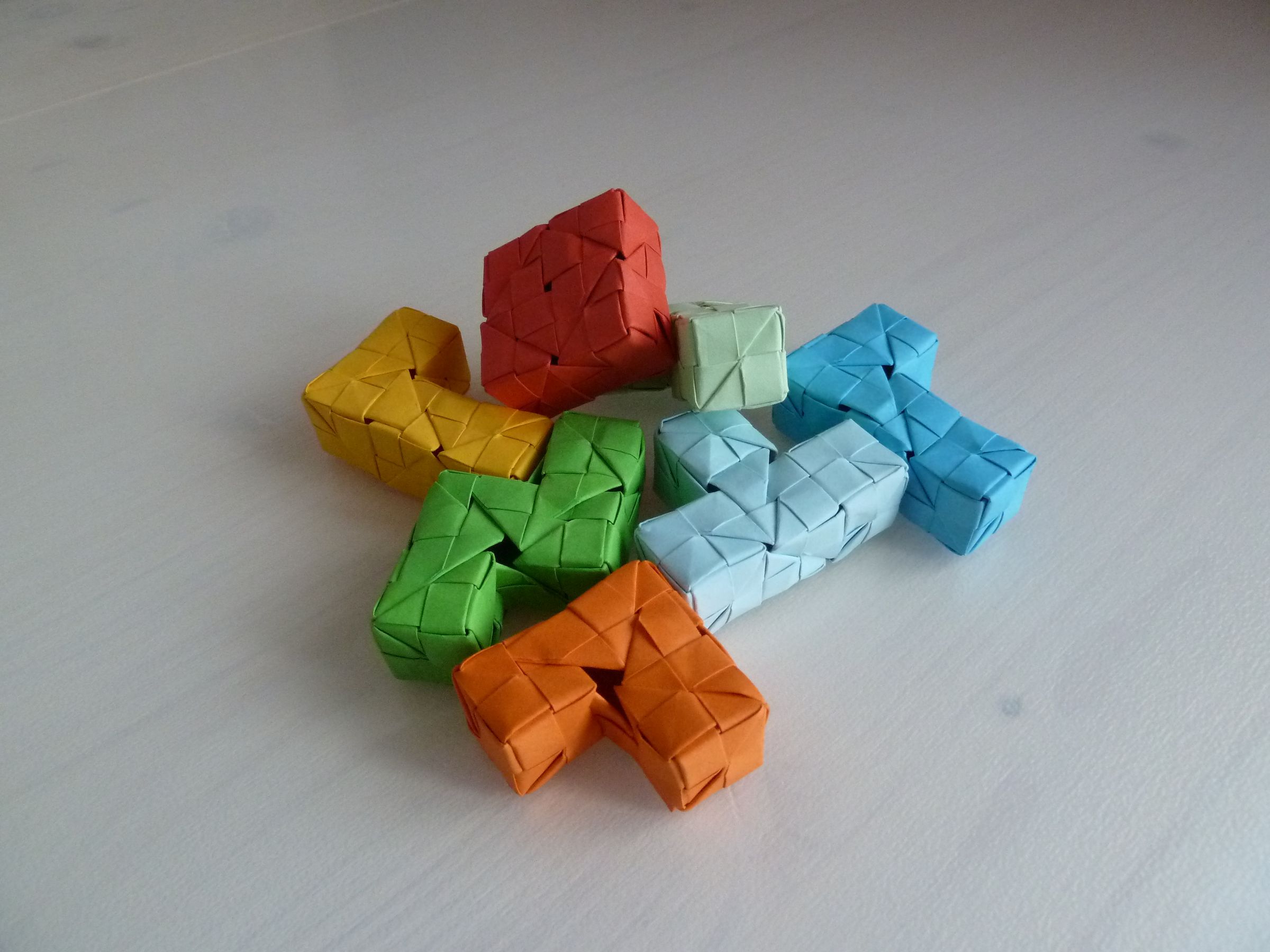 Origami Tetris Cube : 12 Steps (with Pictures) - Instructables