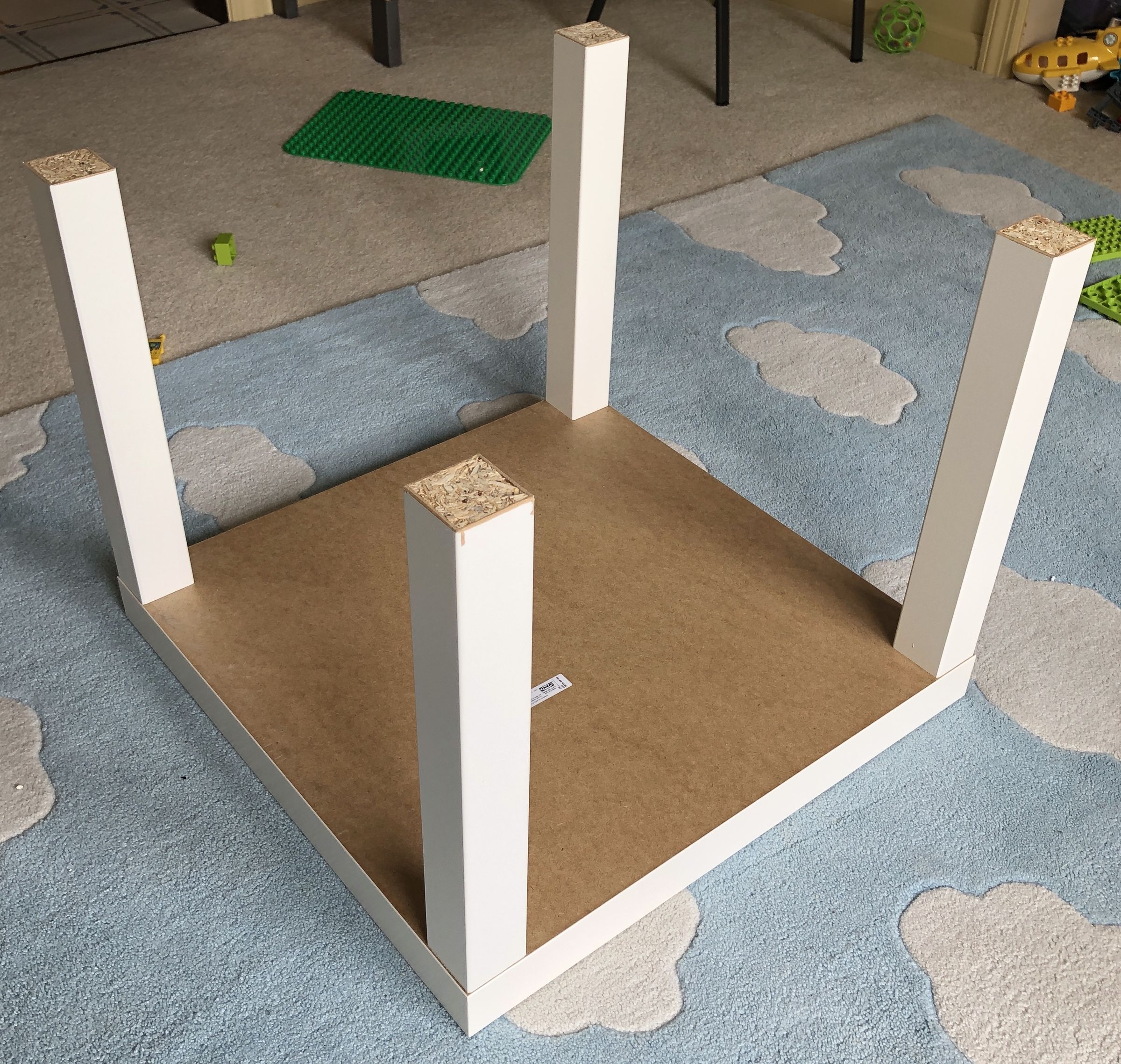 Hardware-free LEGO/DUPLO Table (IKEA LACK Hack) : 9 Steps (with ...