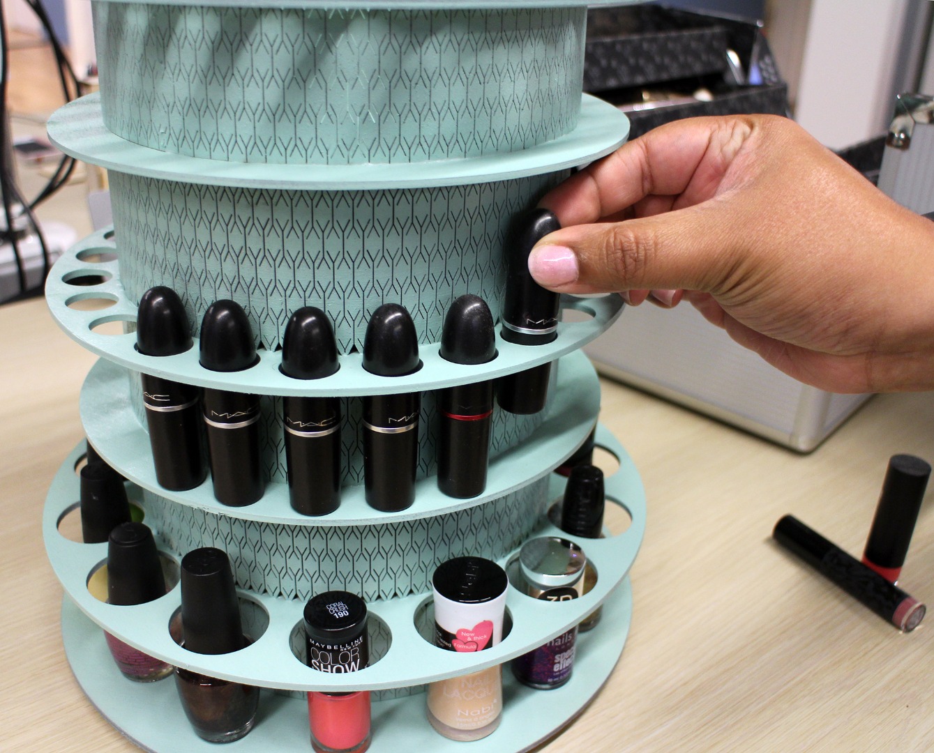 Cosmetic Carousel : 13 Steps (with Pictures) - Instructables