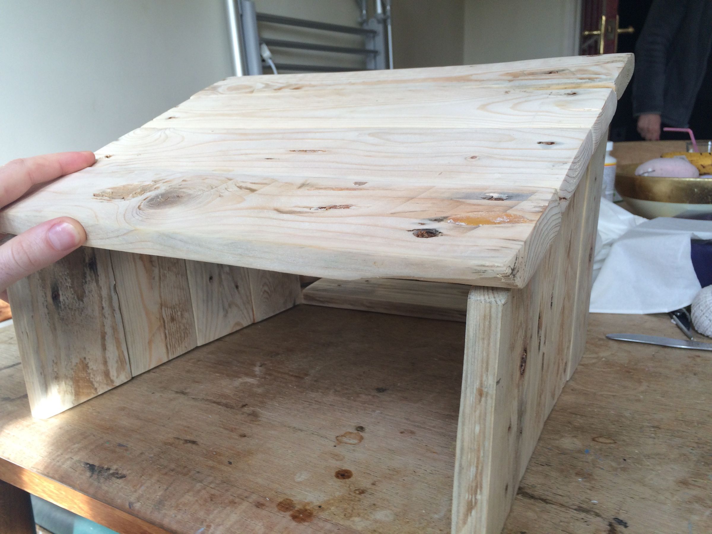 Pallet Wood Laptop Riser : 11 Steps (with Pictures) - Instructables