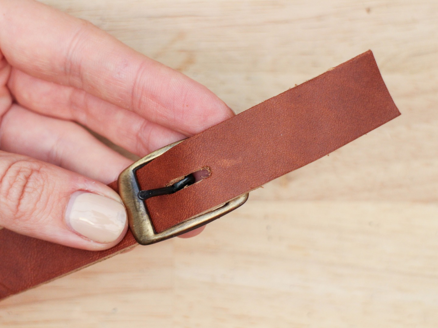 Leather Hardware: Buckles and Clasps : 9 Steps - Instructables