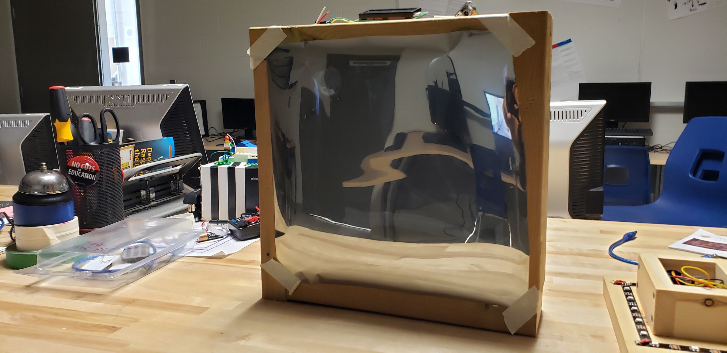 Infinity Mirror With LCD and IR Sensor : 5 Steps - Instructables