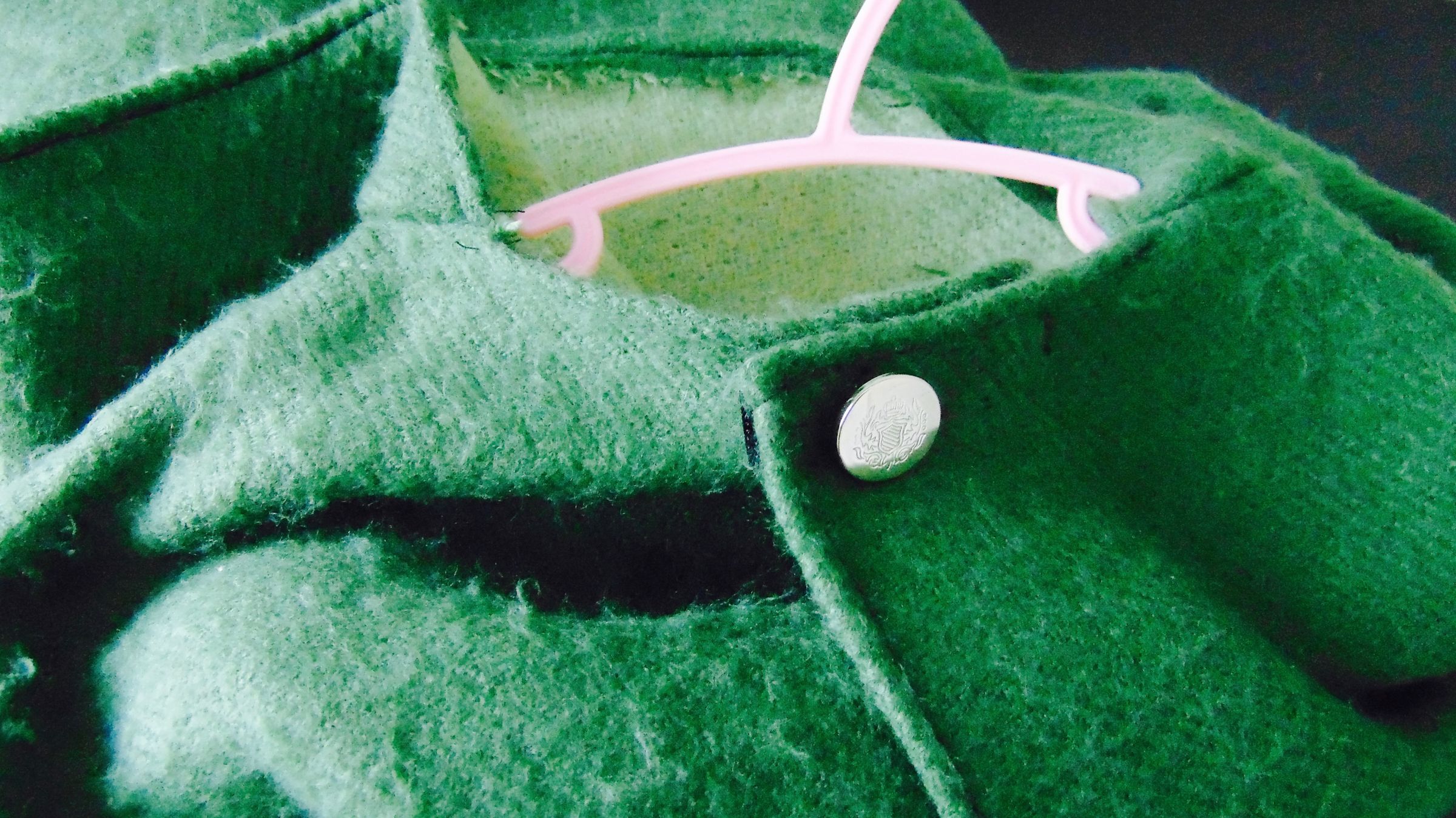 Warm Cloak From an Old Blanket : 12 Steps (with Pictures) - Instructables