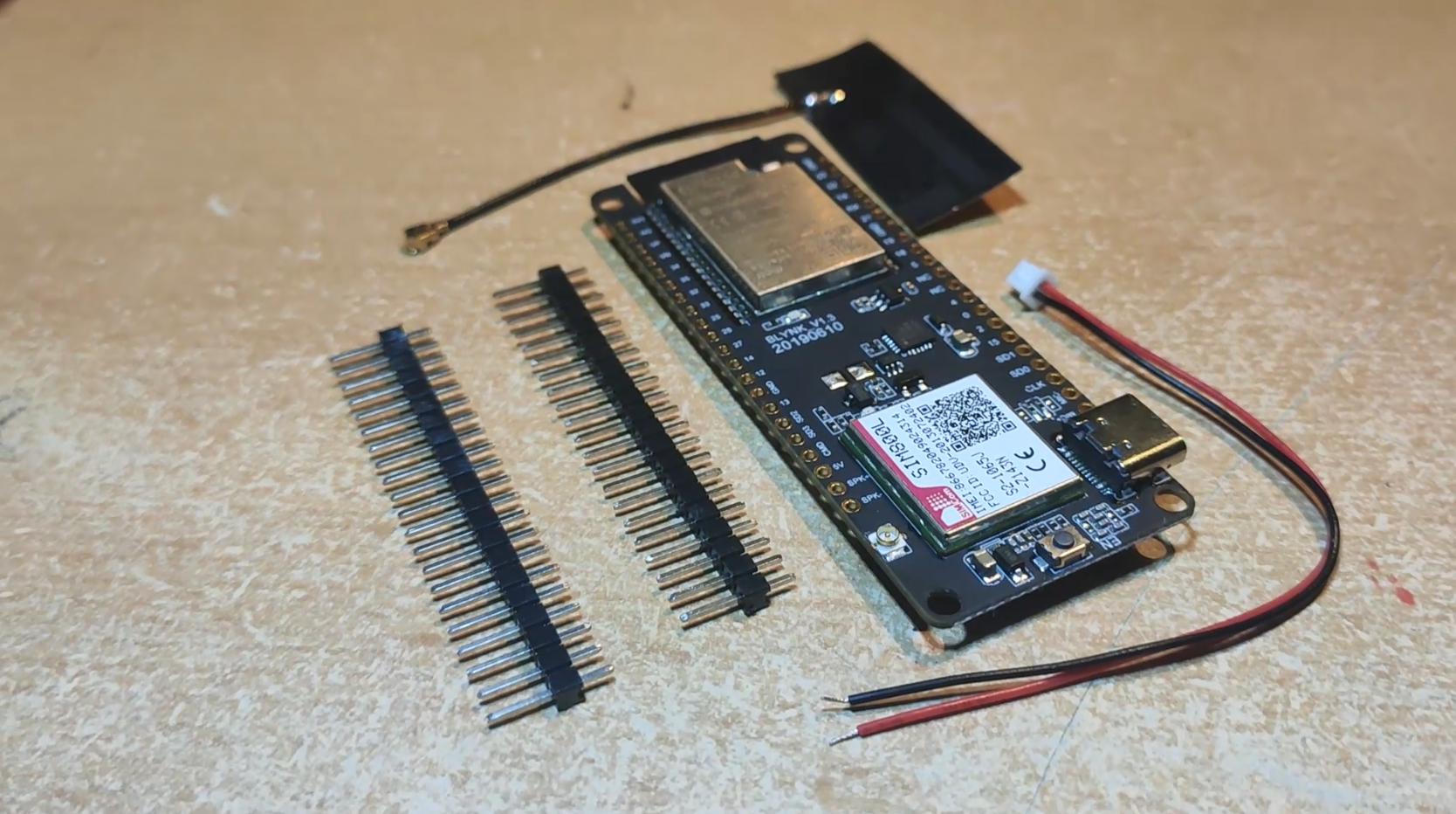 Solar Weather Station With ESP32, SIM800L, ESP8266, Sending Data to a ...