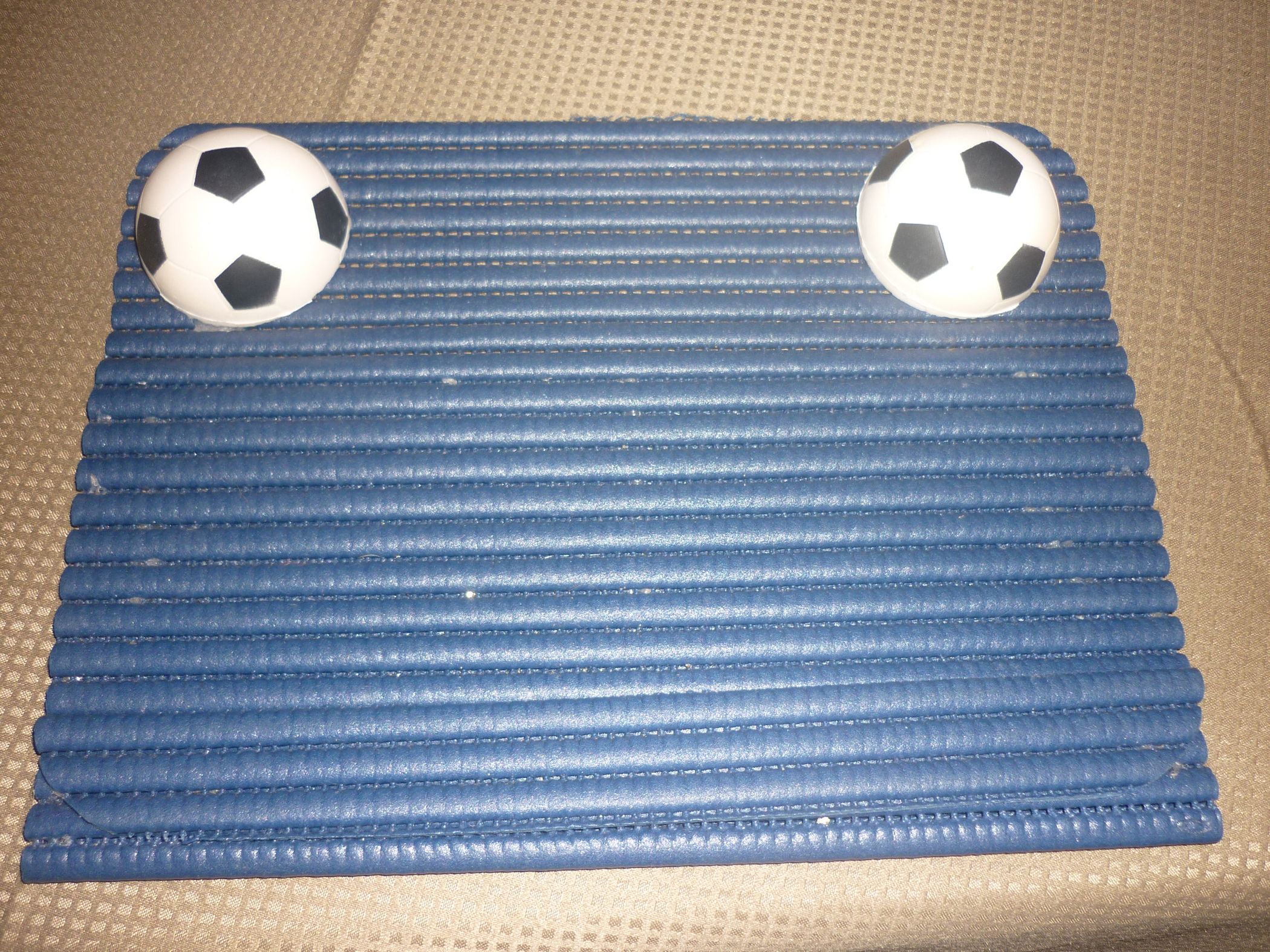 Easy Notebook Mat - Instructables