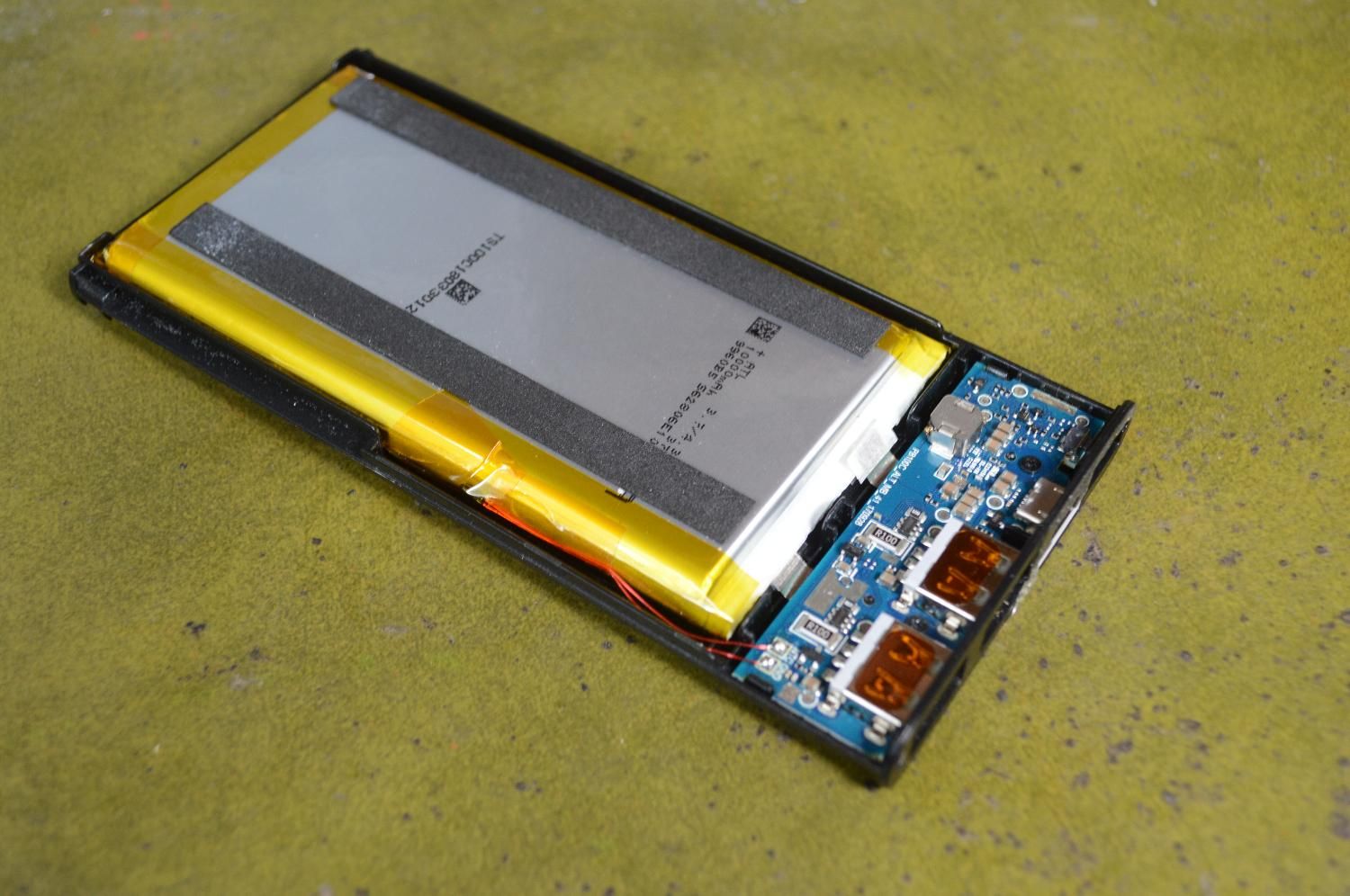 Re-purpose Broken Power Banks : 8 Steps (with Pictures) - Instructables