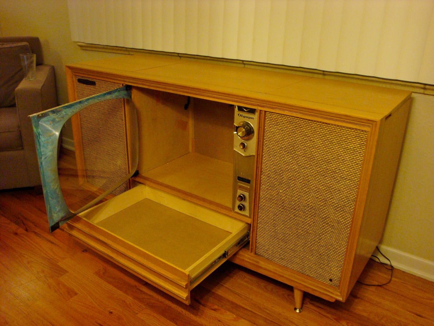 Stereo Console Refurbish and Conversion : 5 Steps (with Pictures ...