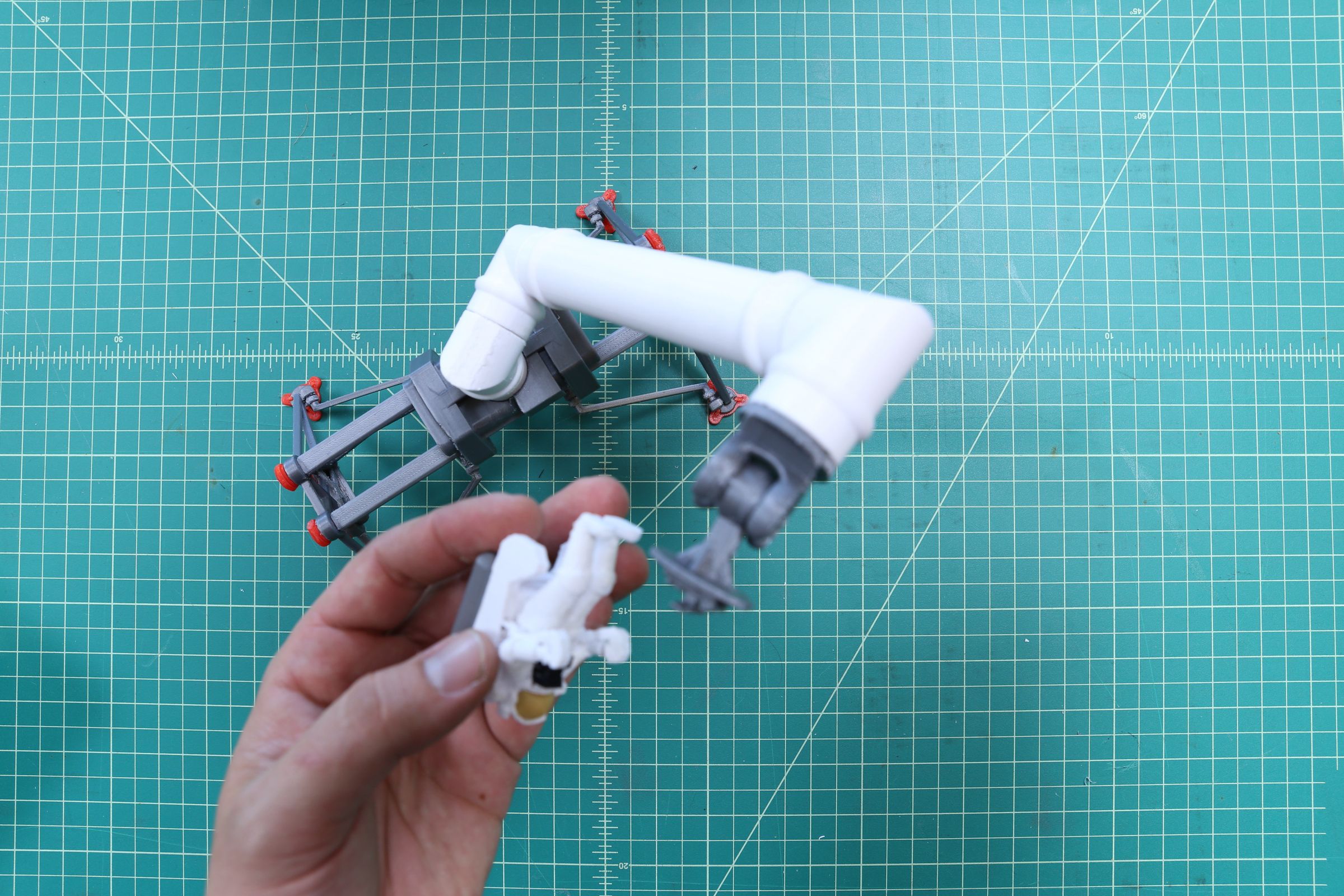 3d Printed Canadarm Model : 11 Steps (with Pictures) - Instructables