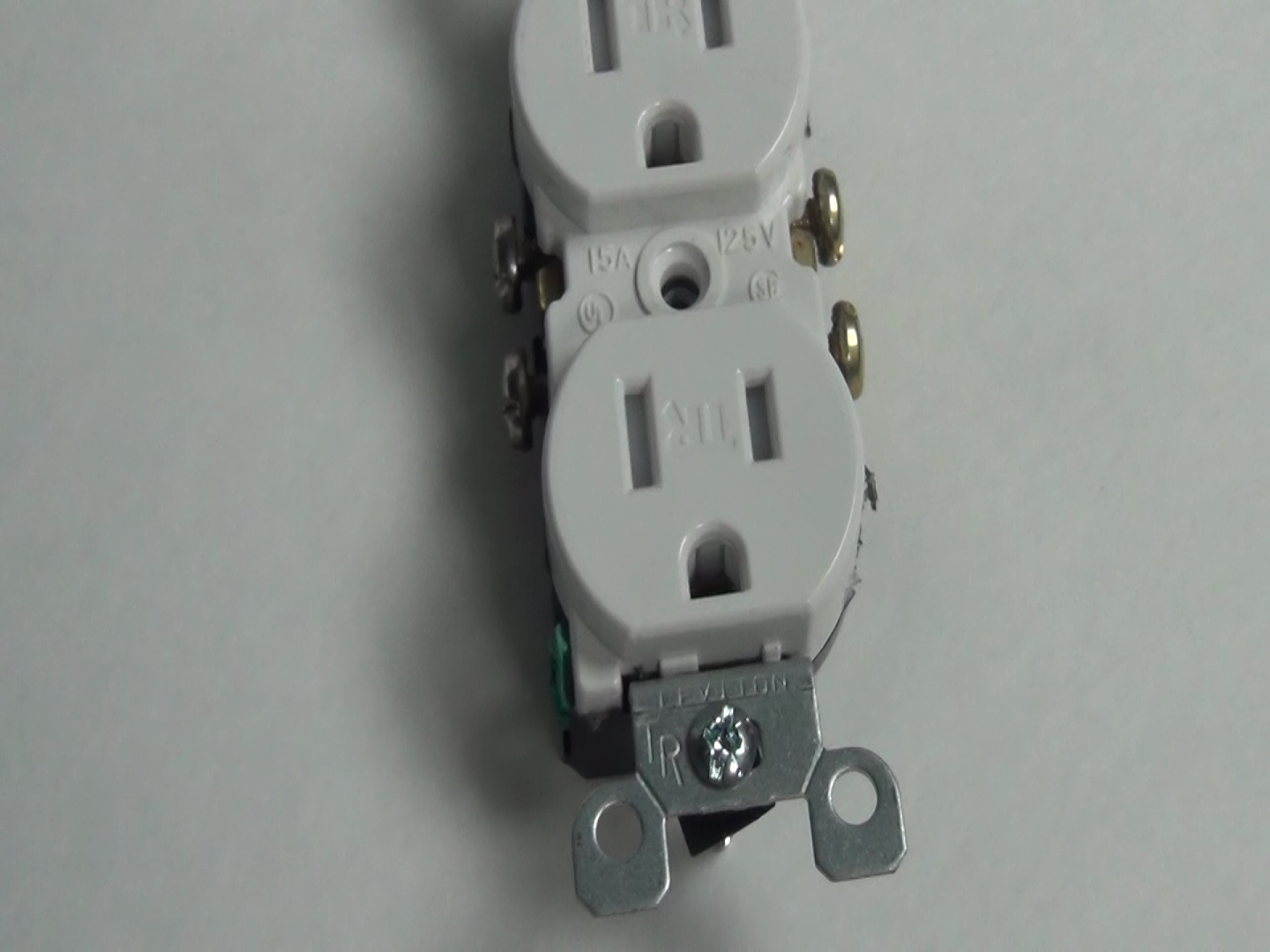 Motion Sensing Outlet : 7 Steps (with Pictures) - Instructables