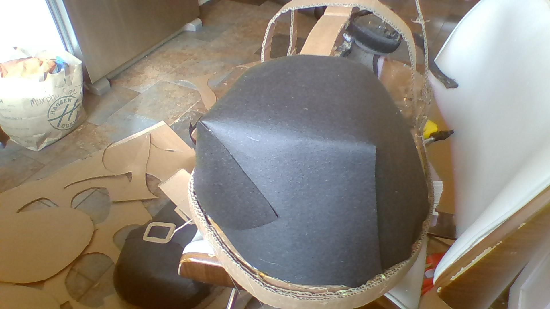 Cardboard Boots(big.) : 9 Steps - Instructables