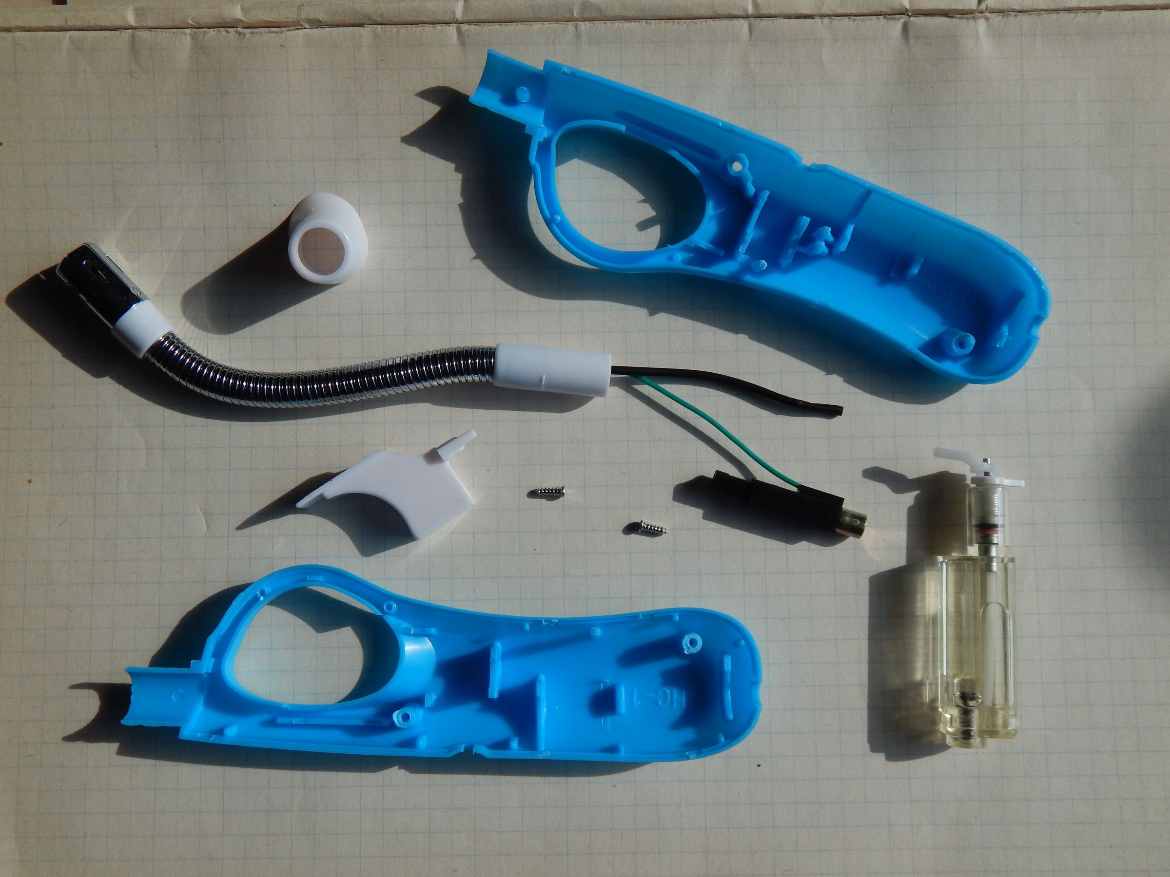 Voicetron - Voice Recording Toy : 40 Steps (with Pictures) - Instructables