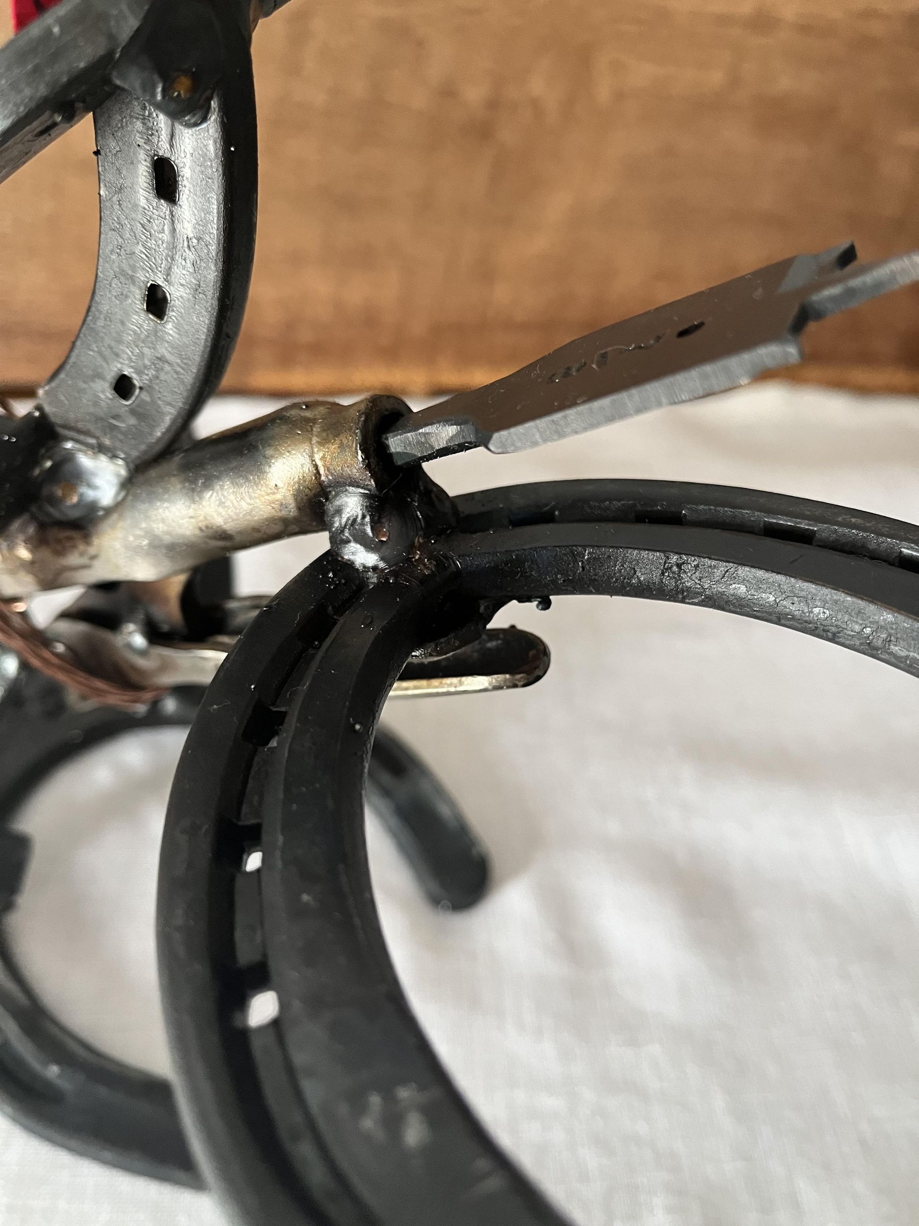 Horseshoe Bull Rider : 5 Steps - Instructables