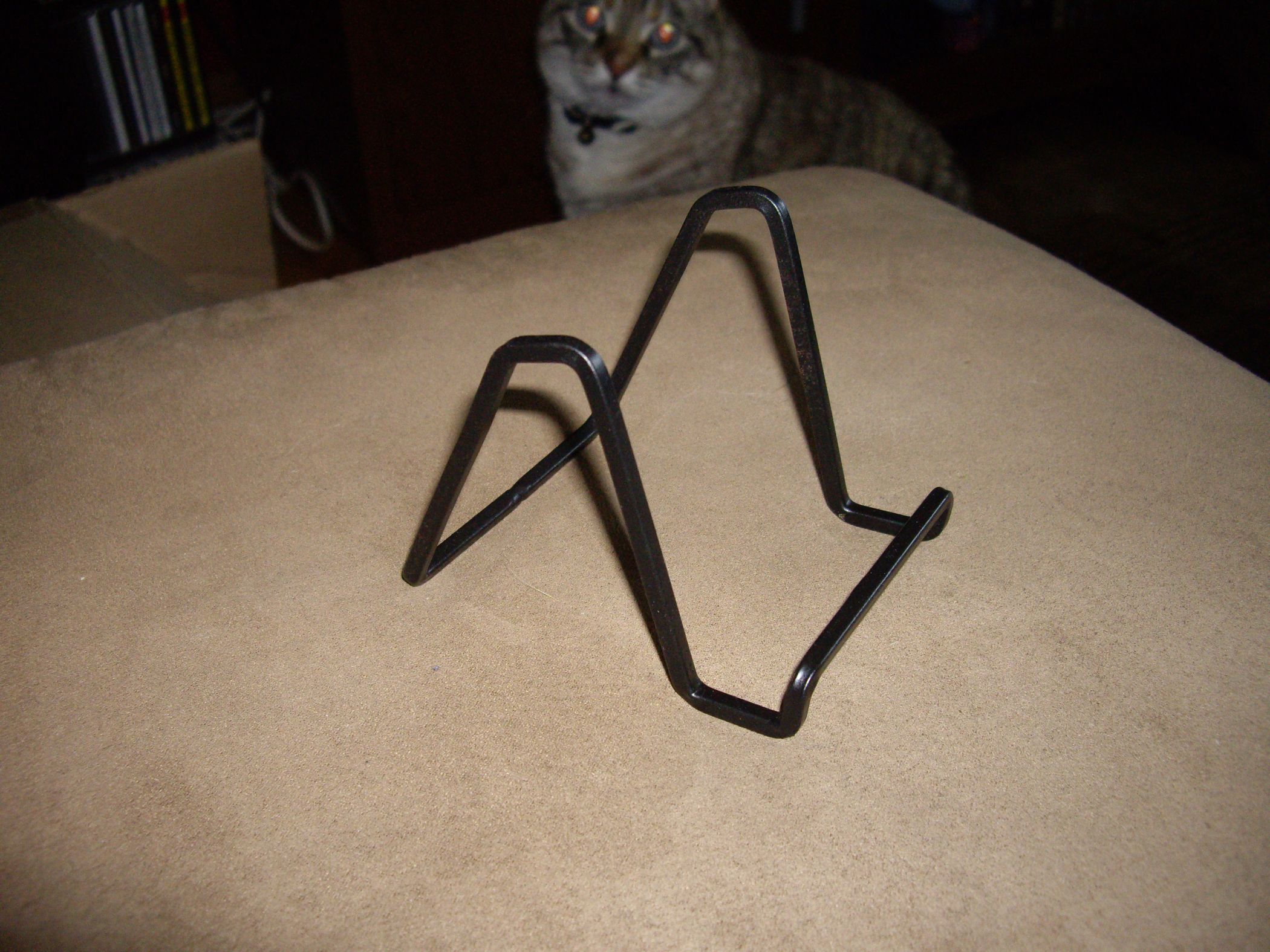 Inexpensive IPad or Tablet Stand : 3 Steps - Instructables