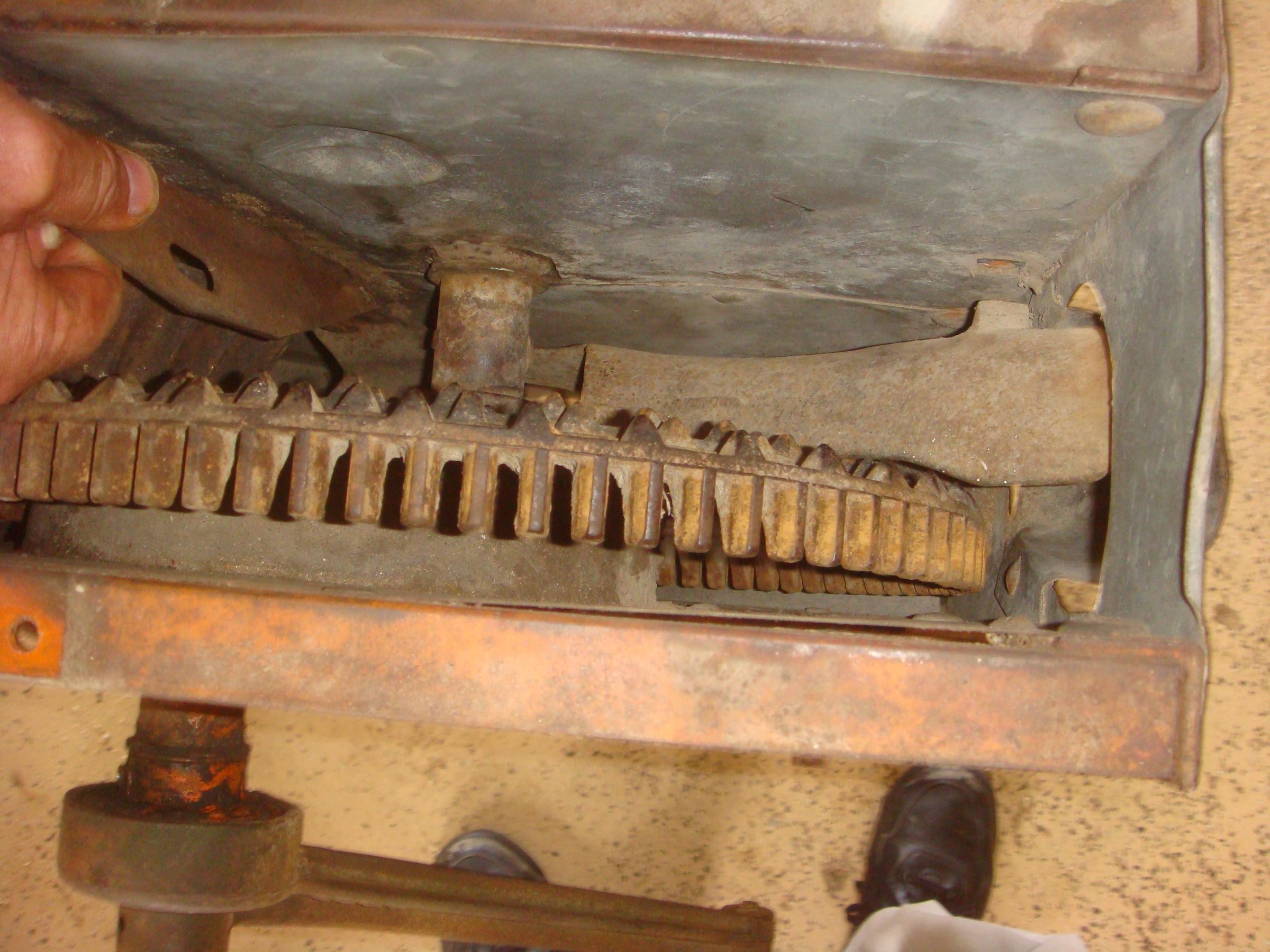 Reconditioning New Idea Corn Sheller : 8 Steps (with Pictures ...