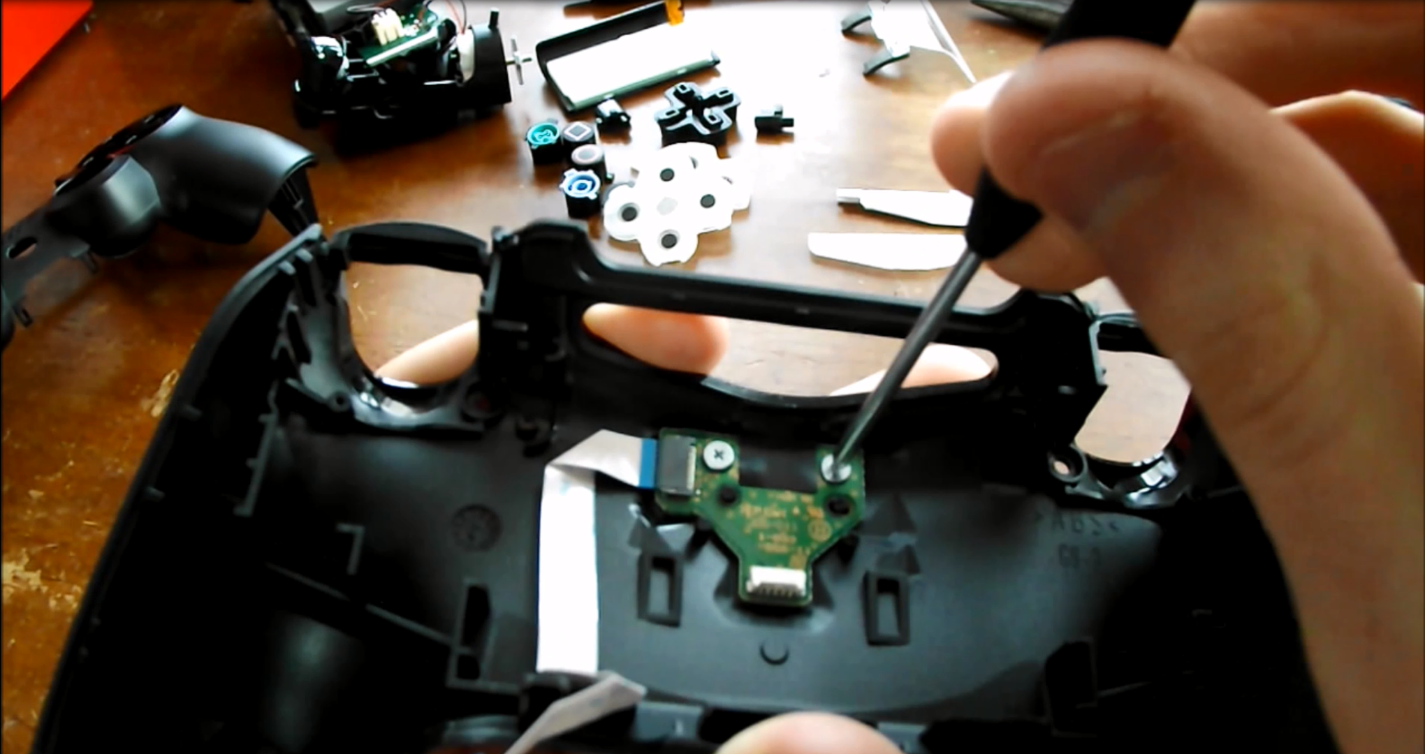 Custom Painted Playstation 4 Controller : 4 Steps - Instructables