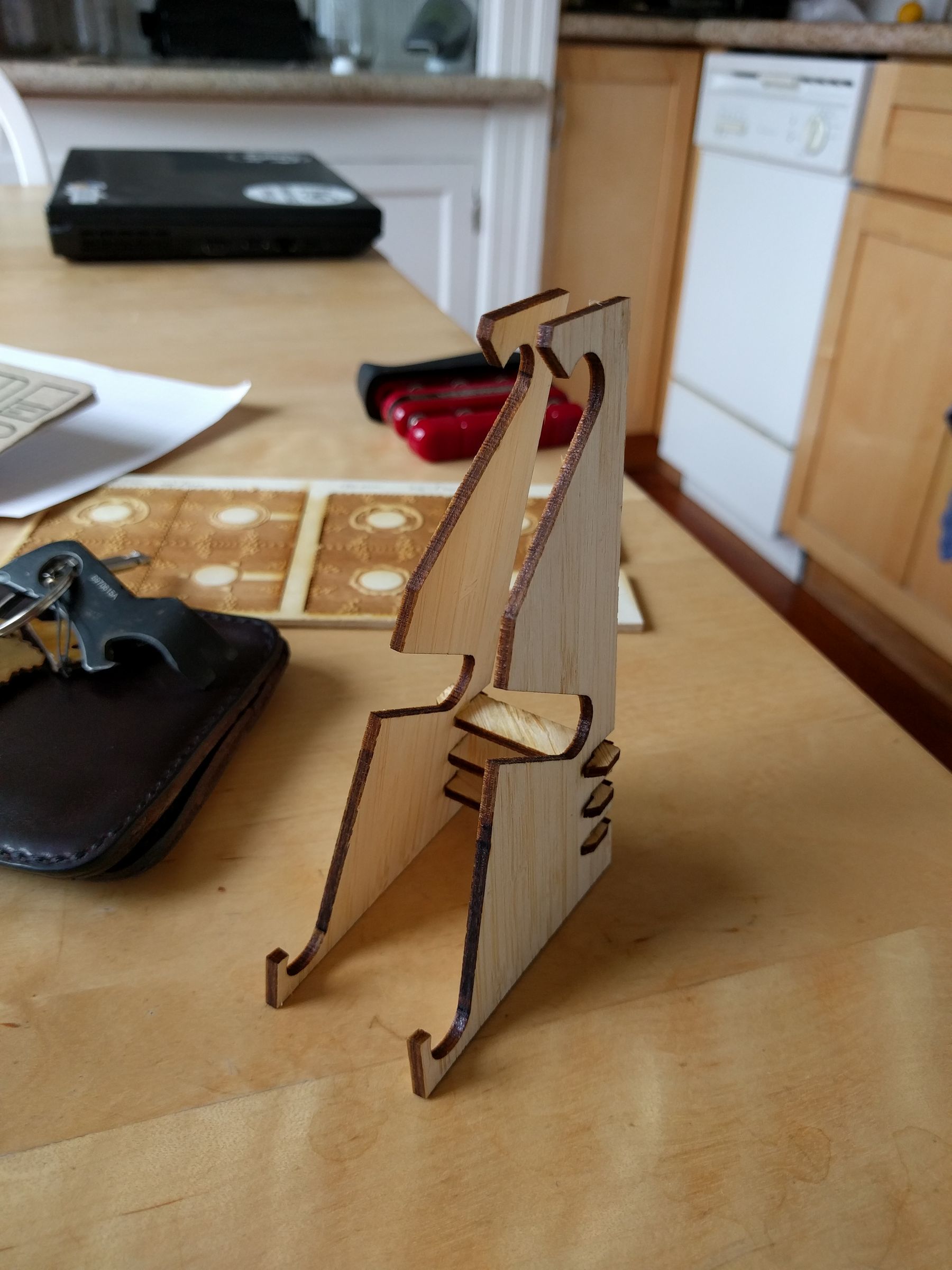 Multi-angle Laser Cut Phone Stand : 4 Steps (with Pictures) - Instructables