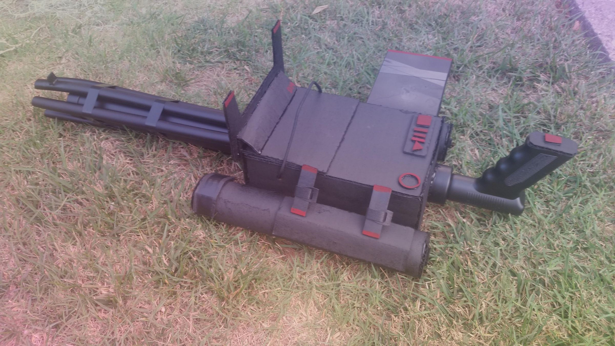 DIY Minigun Cardboard Halloween Prop : 11 Steps - Instructables