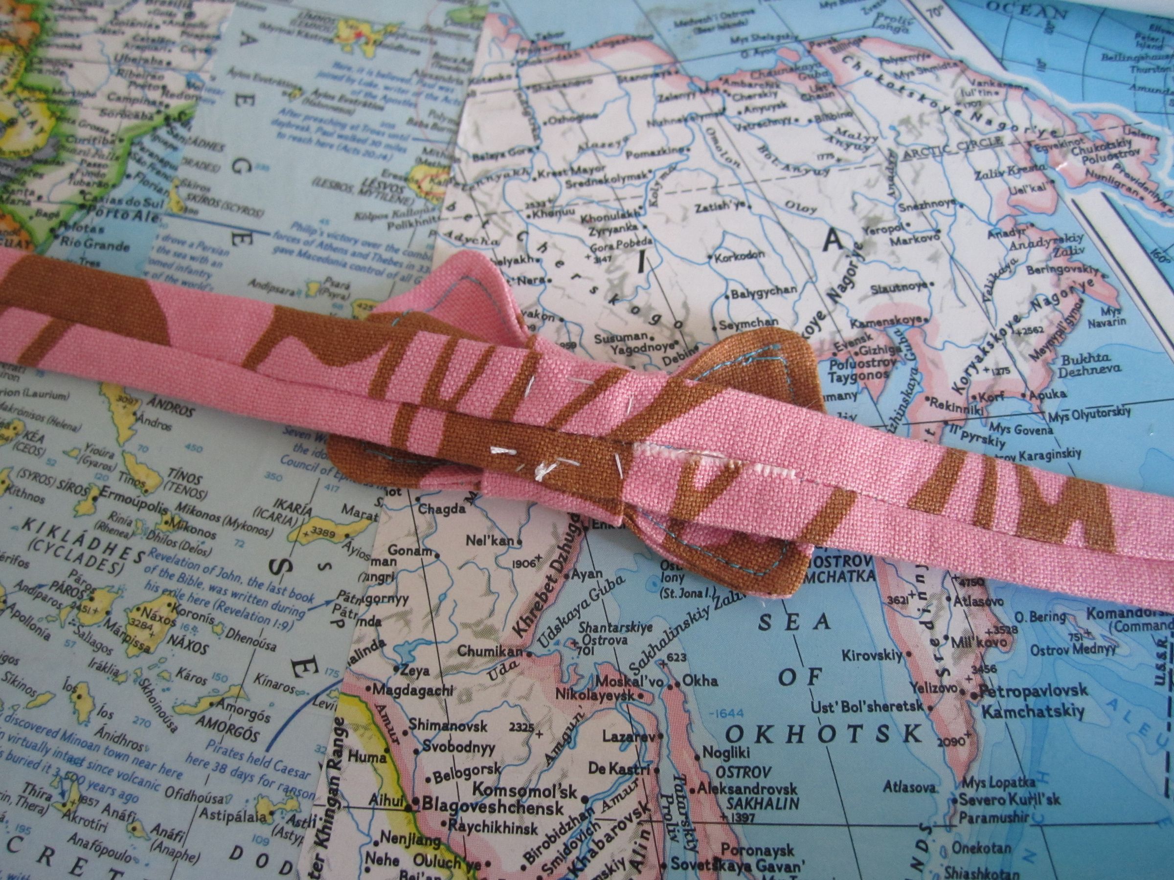 Cat Bow Tie + Pattern : 8 Steps (with Pictures) - Instructables