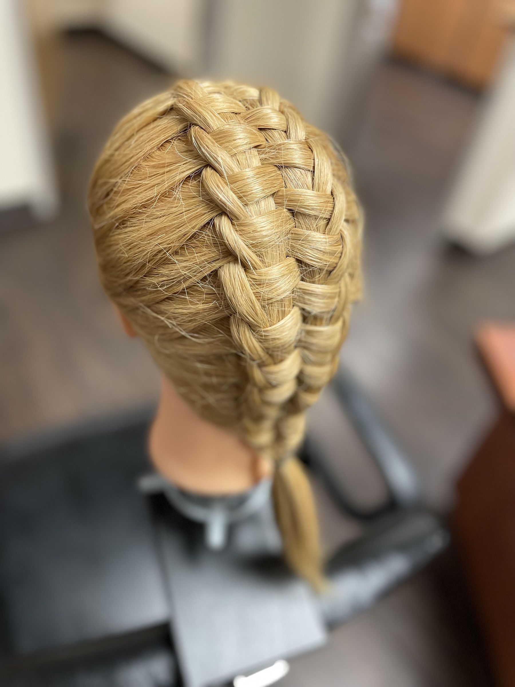 Suspended Infinity Braid : 5 Steps (with Pictures) - Instructables