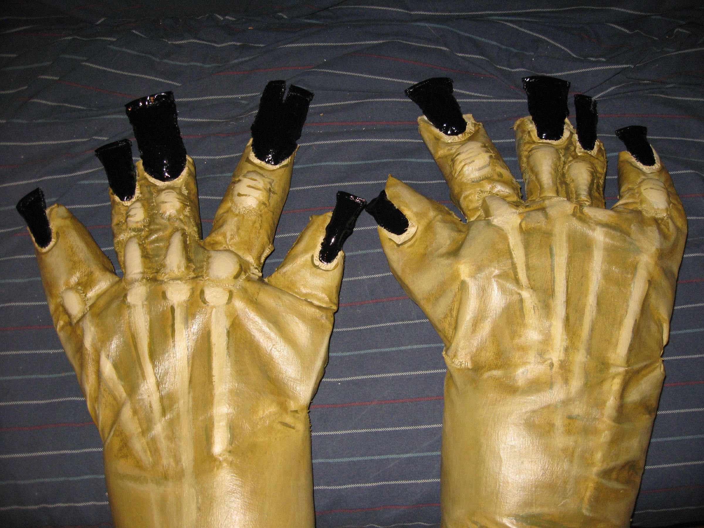 Giant Monster Hands (now With Action Video!) : 9 Steps - Instructables