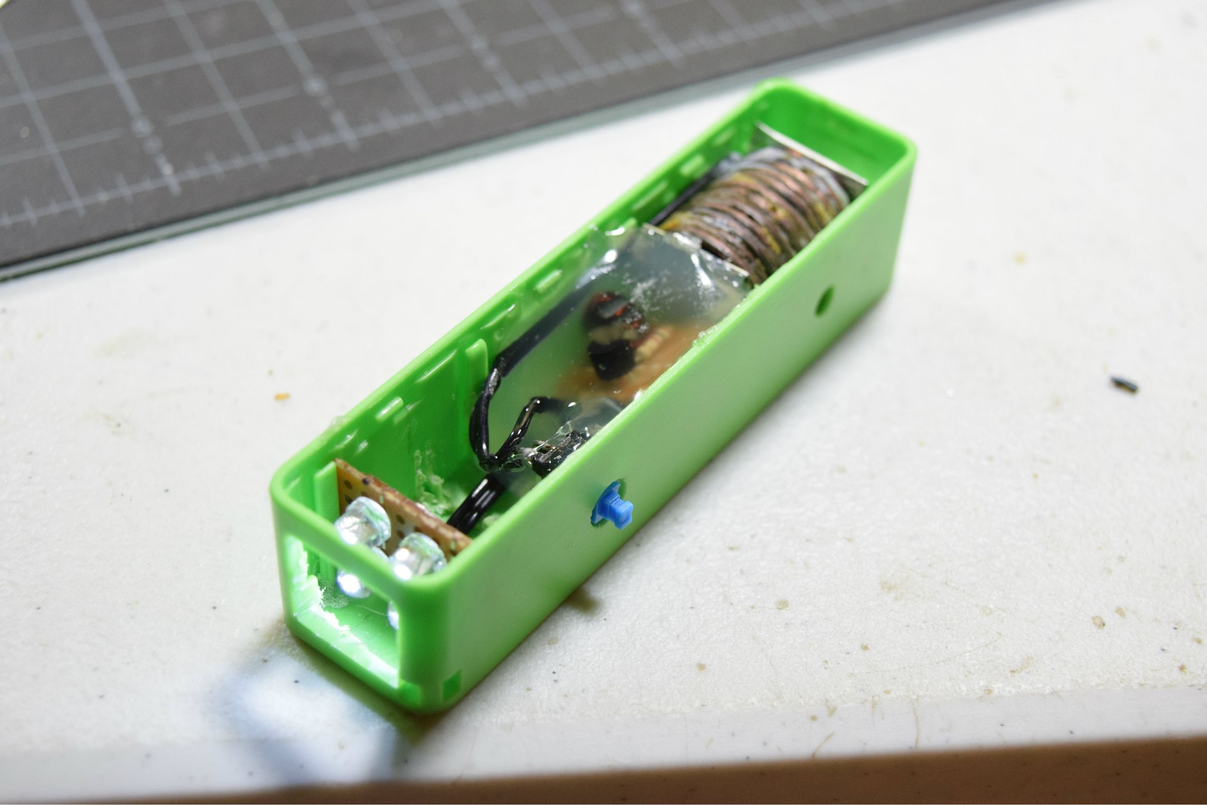 Water Powered Flashlight (v2) : 16 Steps (with Pictures) - Instructables