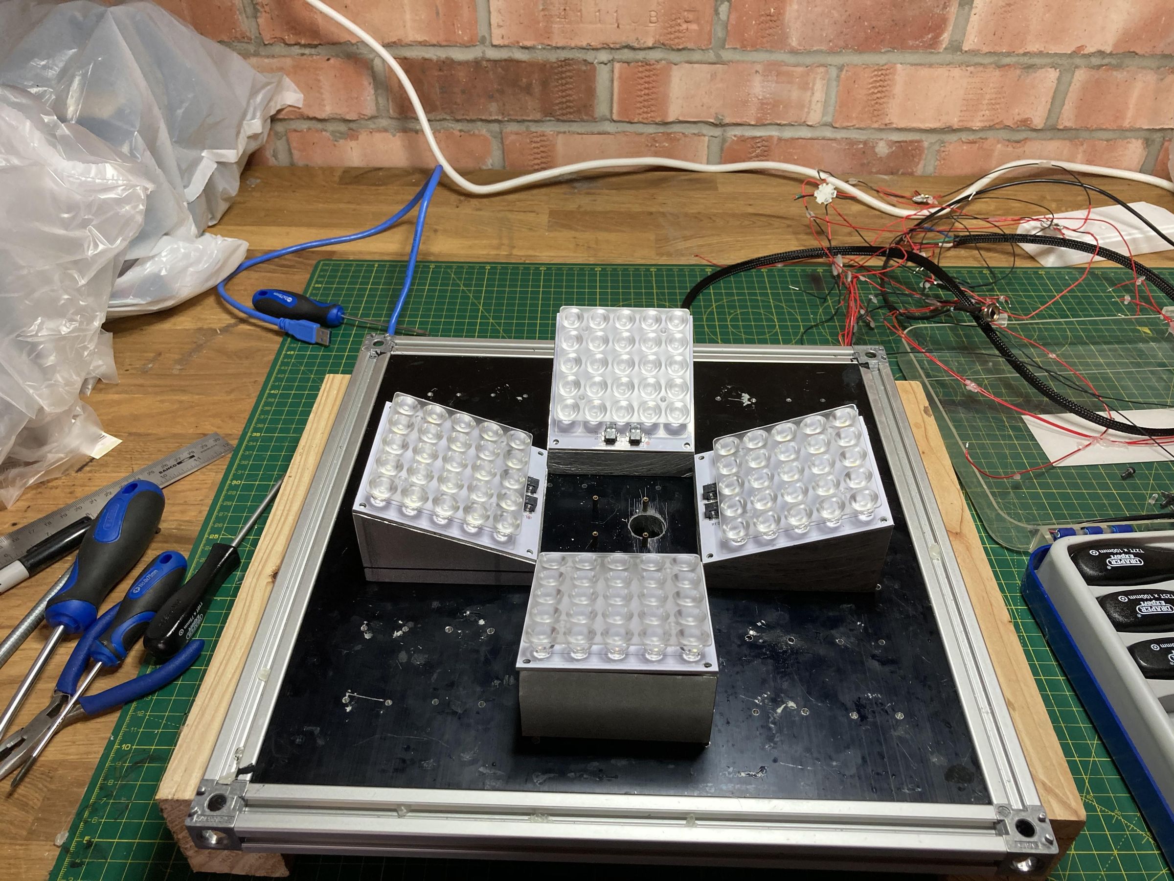 A DIY Imaging Fluorometer : 8 Steps (with Pictures) - Instructables
