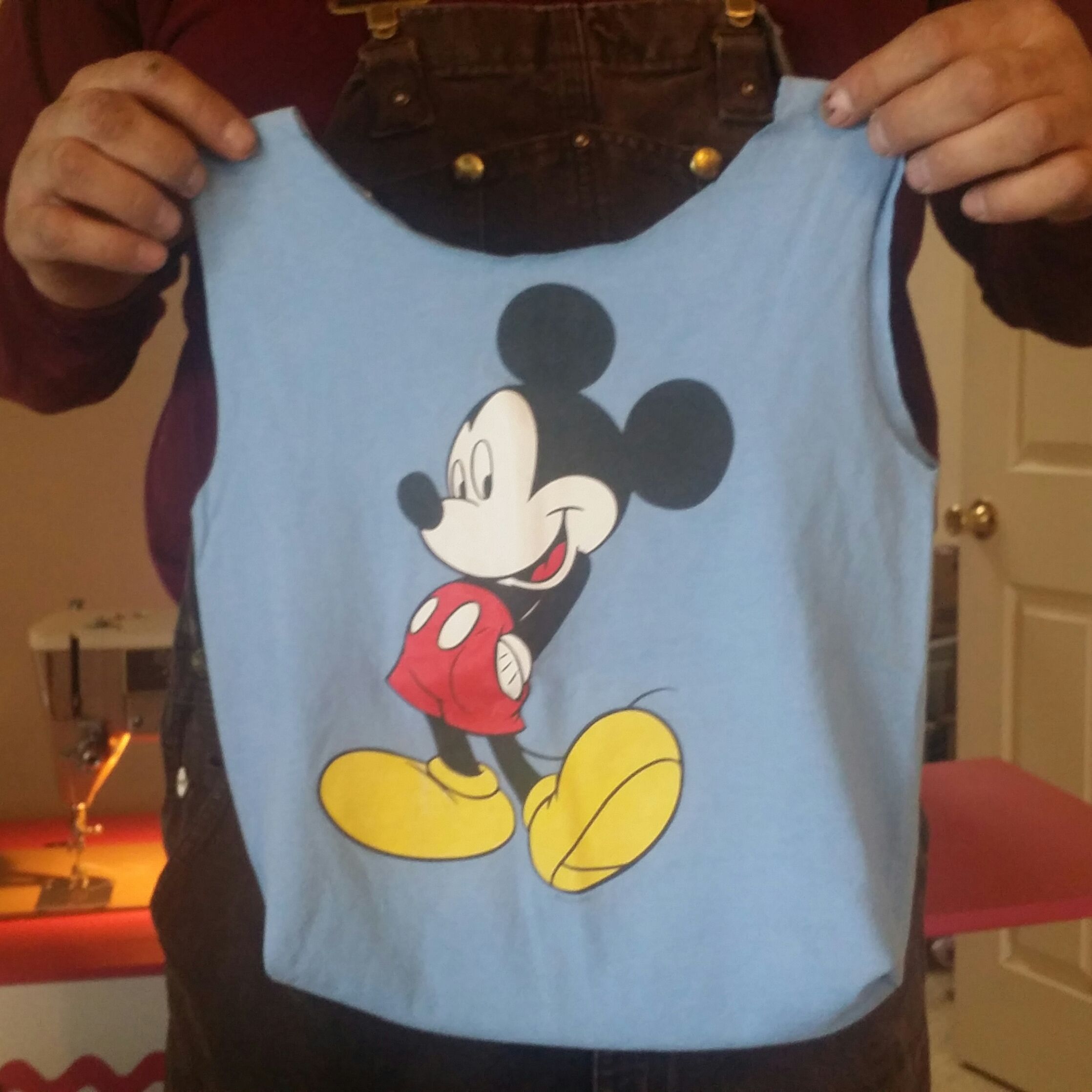 Outgrown T-shirt Grocery Bag Tote : 6 Steps (with Pictures) - Instructables